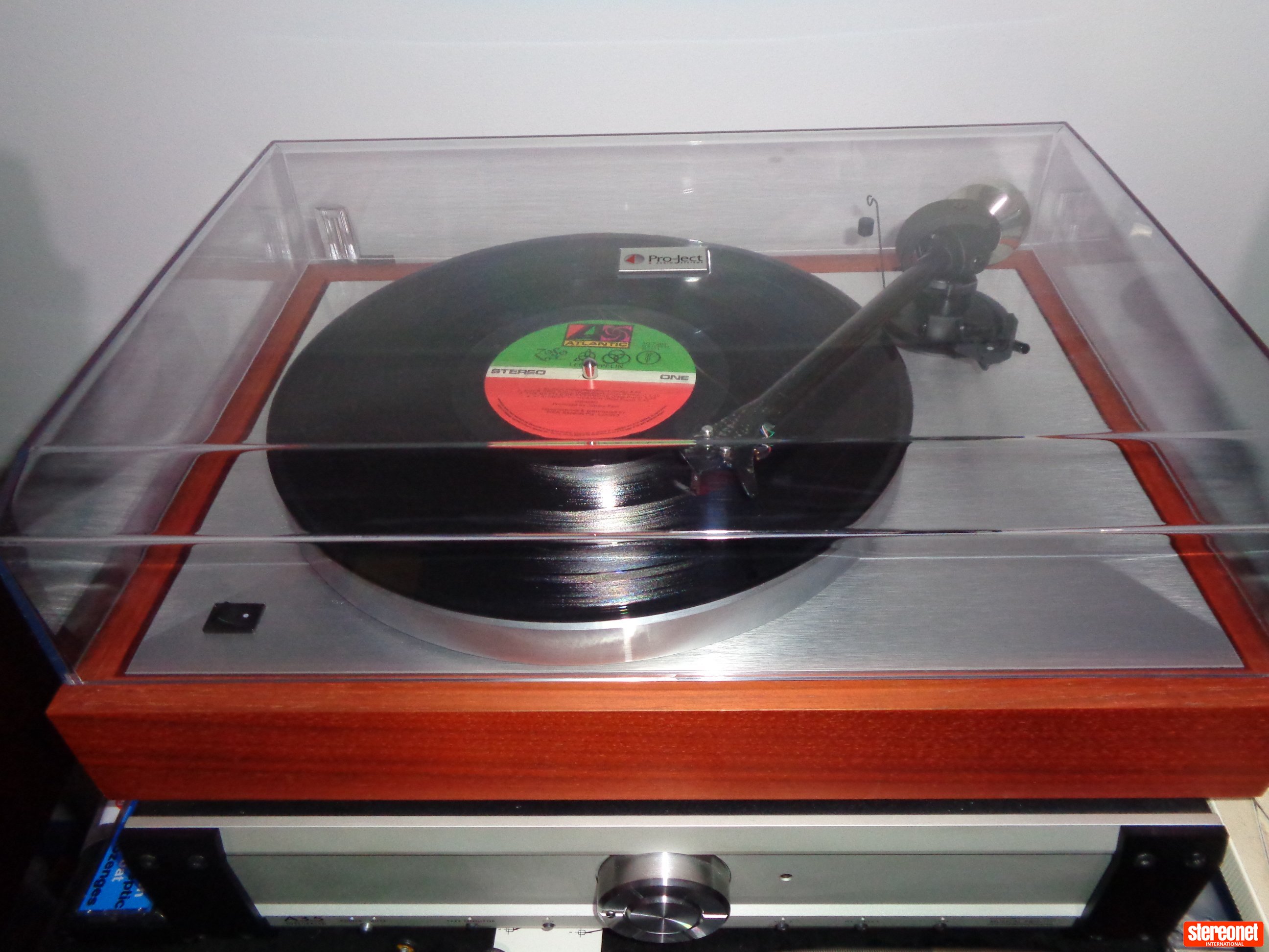 Pro-Ject The Classic Turntable - Turntables & Record Players - StereoNET