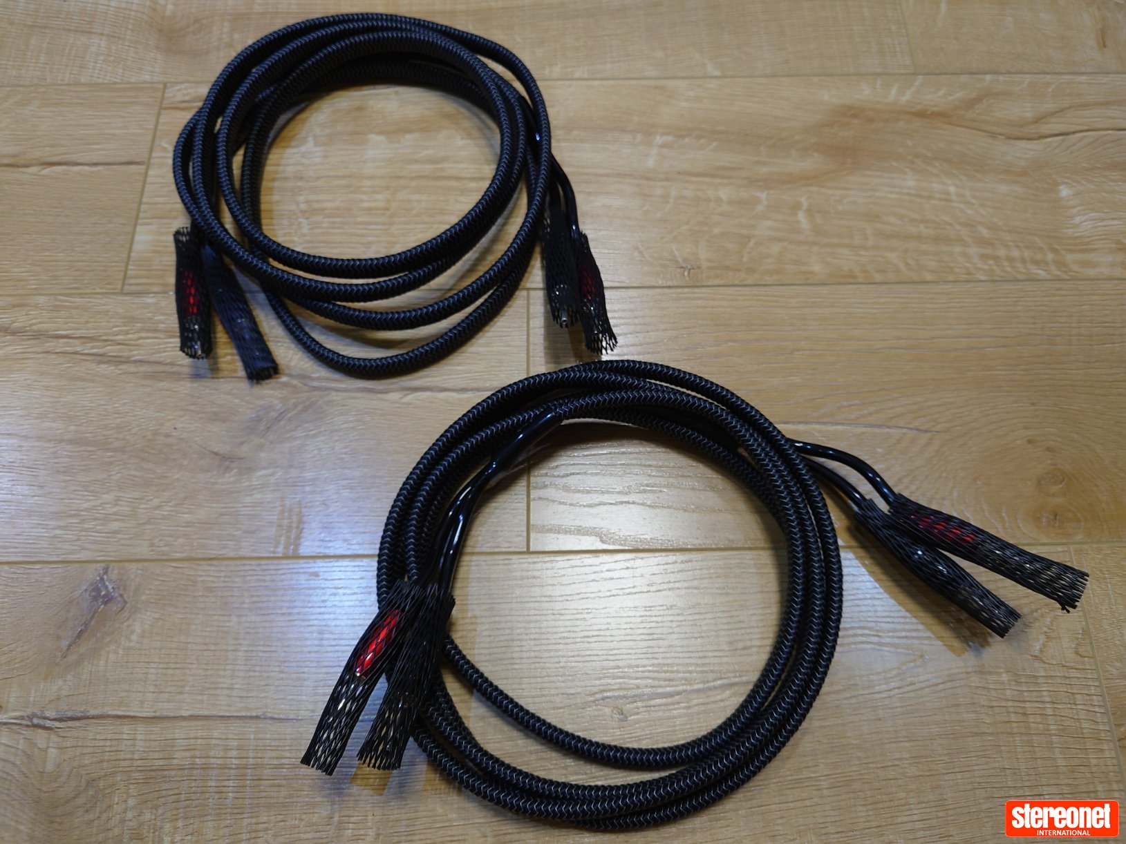 AudioQuest Rocket 44 3M Speaker Cables - Speaker Cables - StereoNET