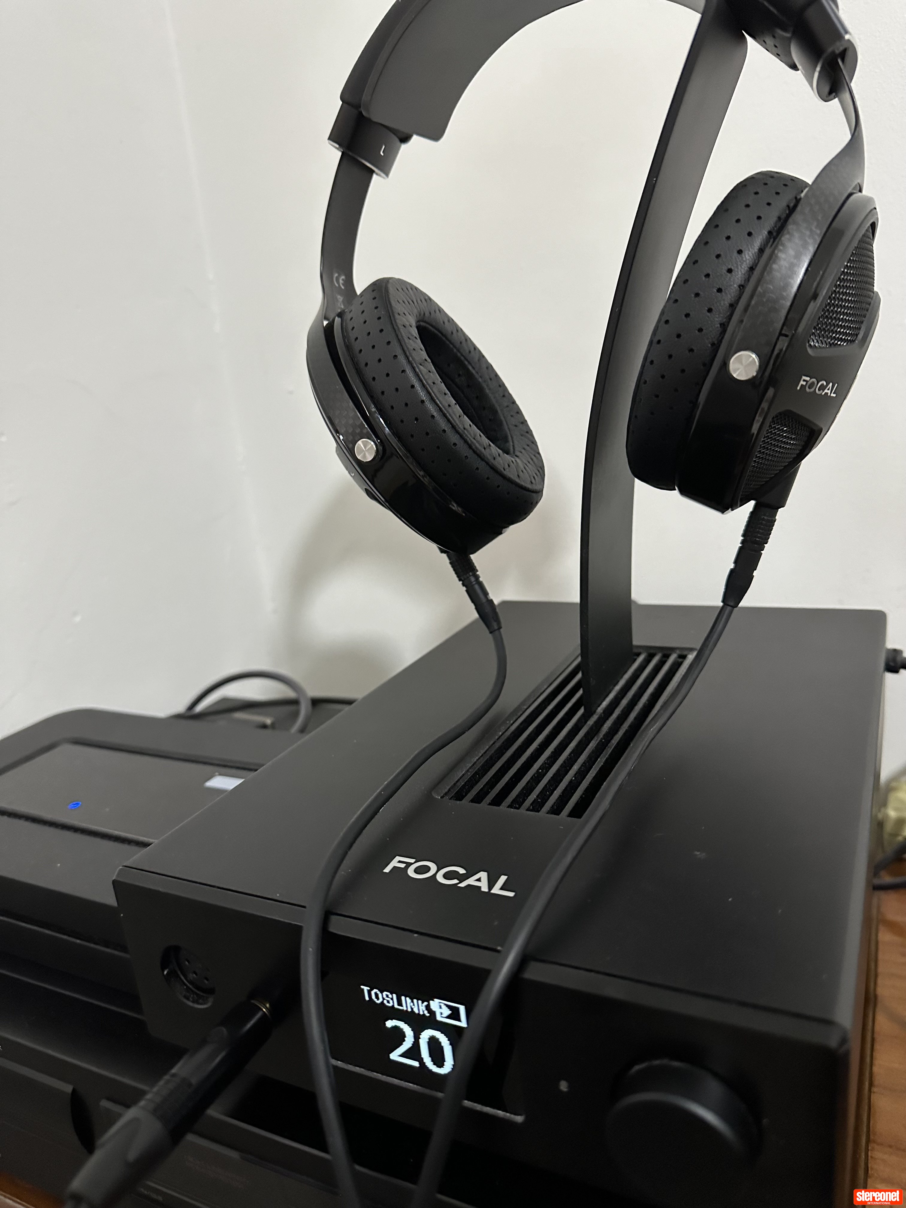 Focal Arche Headphone Amplifier - Headphone Amps & DACs - StereoNET
