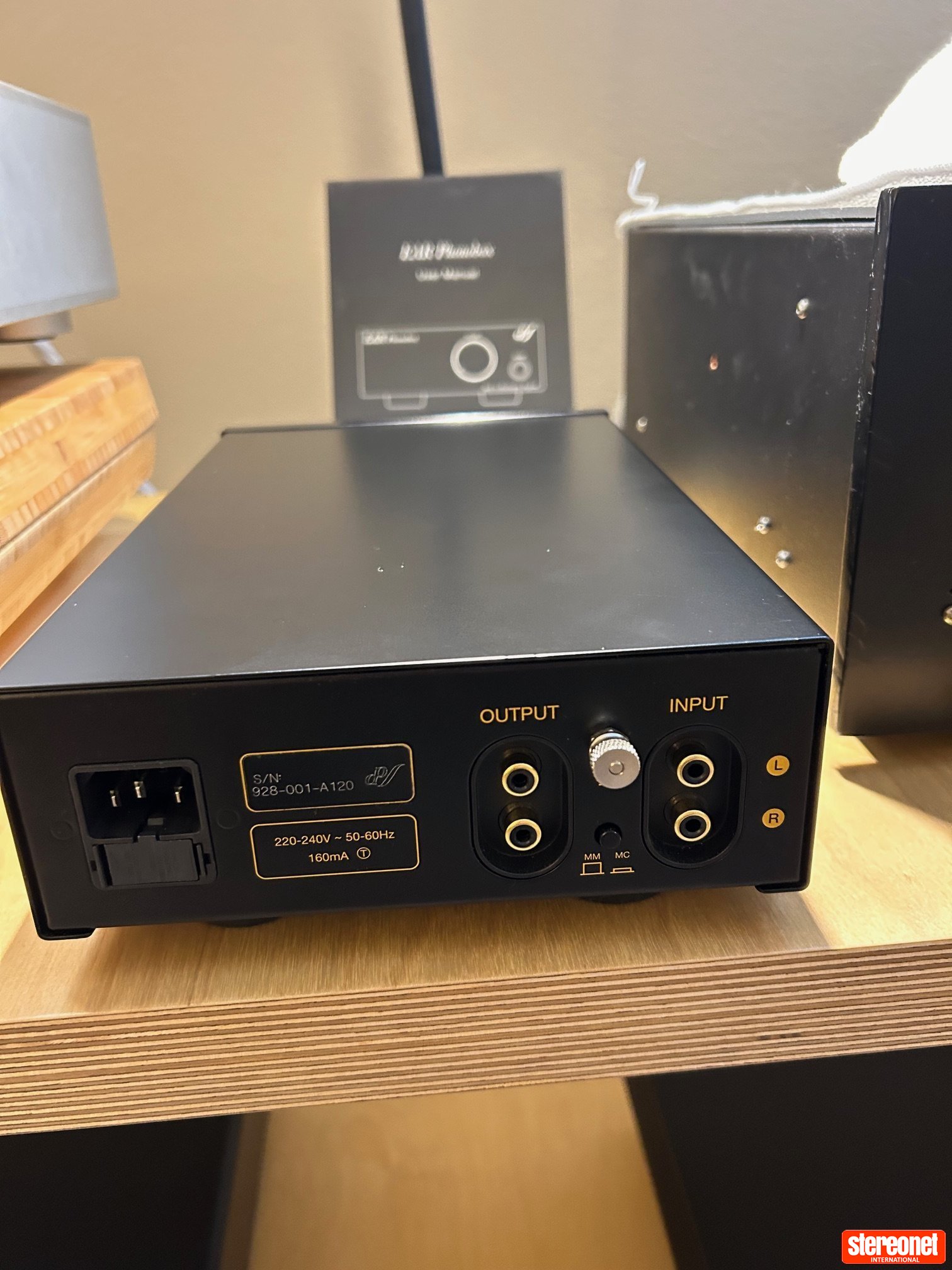 EAR Yoshino Phonobox Phono Preamplifier - Phono Amplifiers - StereoNET