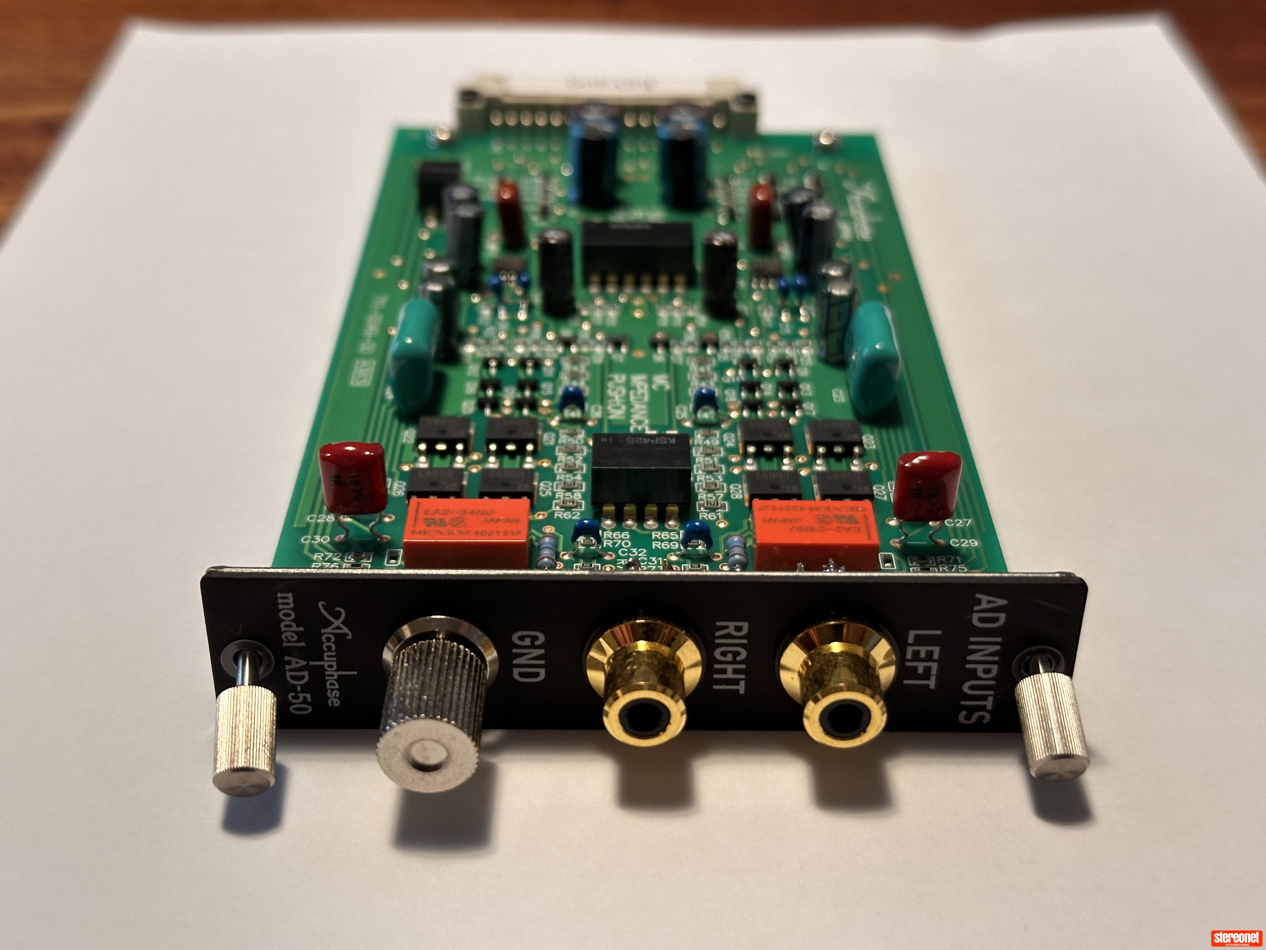 Accuphase E-380 Integrated Amplifier (Solid State) - Integrated Amplifiers - StereoNET