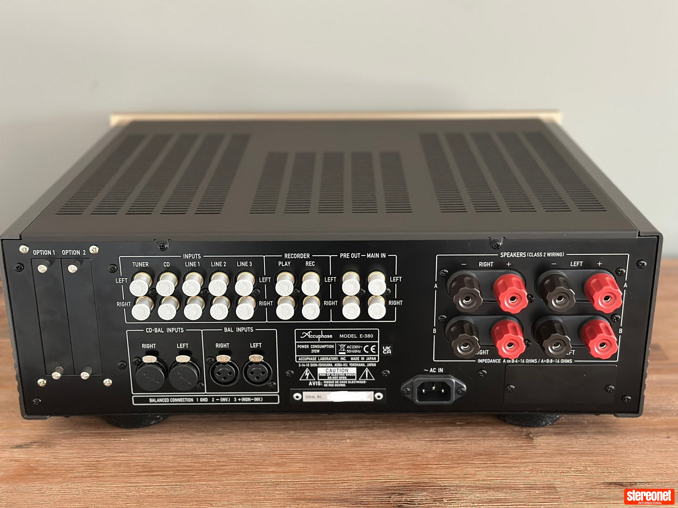 Accuphase E-380 Integrated Amplifier (Solid State) - Integrated Amplifiers - StereoNET