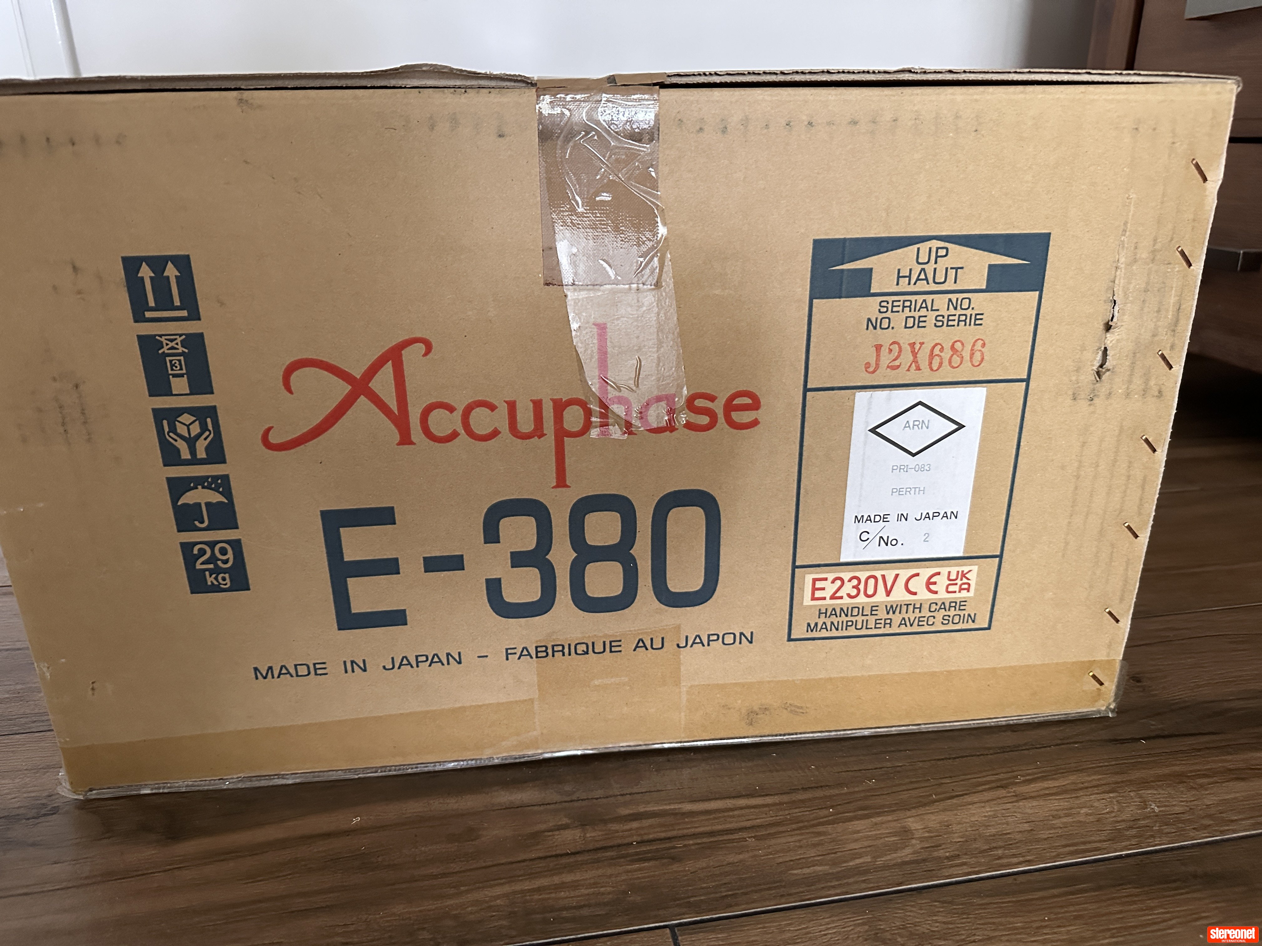 Accuphase E-380 Integrated Amplifier (Solid State) - Integrated Amplifiers - StereoNET