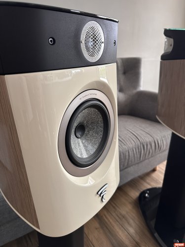 Focal Sopra 1 Bookshelf Loudspeakers - Bookshelf & Small Monitors ...