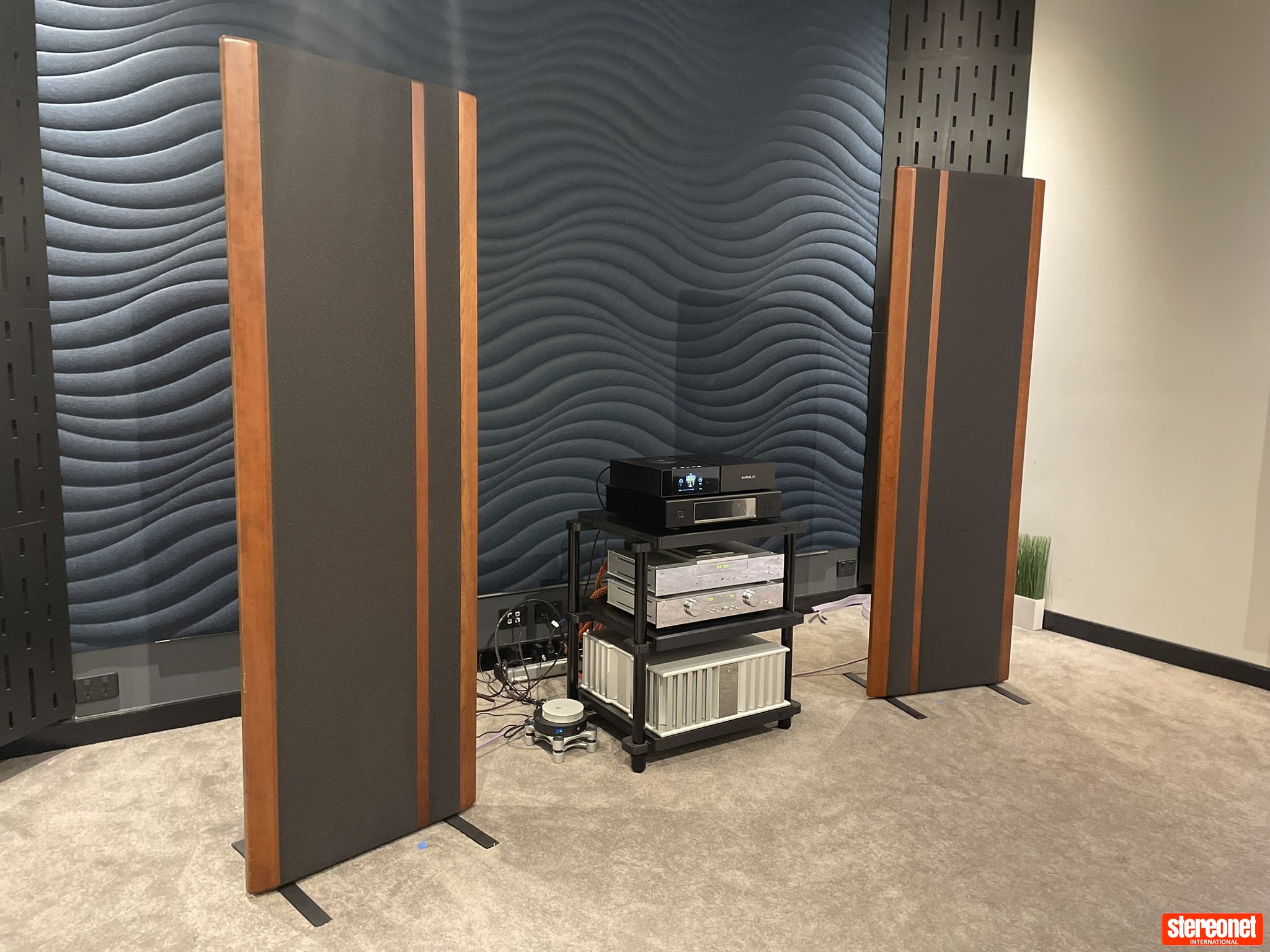 Magnepan MG3.6R Floorstanding Loudspeakers - Floorstanders & Large ...