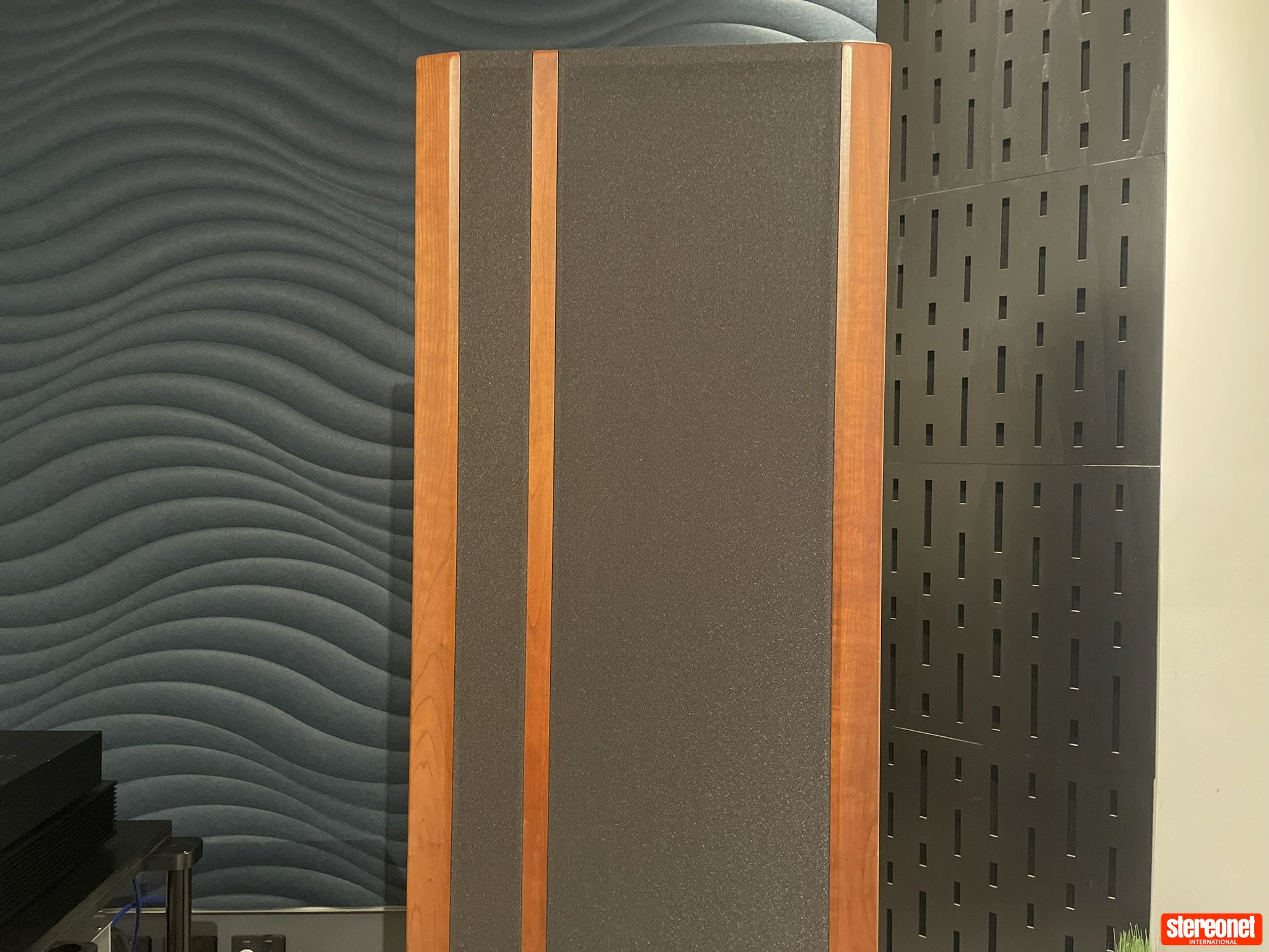 Magnepan MG3.6R Floorstanding Loudspeakers - Floorstanders & Large ...