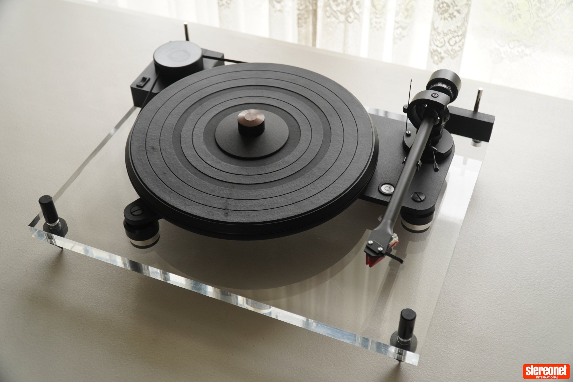 Pro-Ject 6.9 Perspective Turntable |﻿ Turntables & Record Players