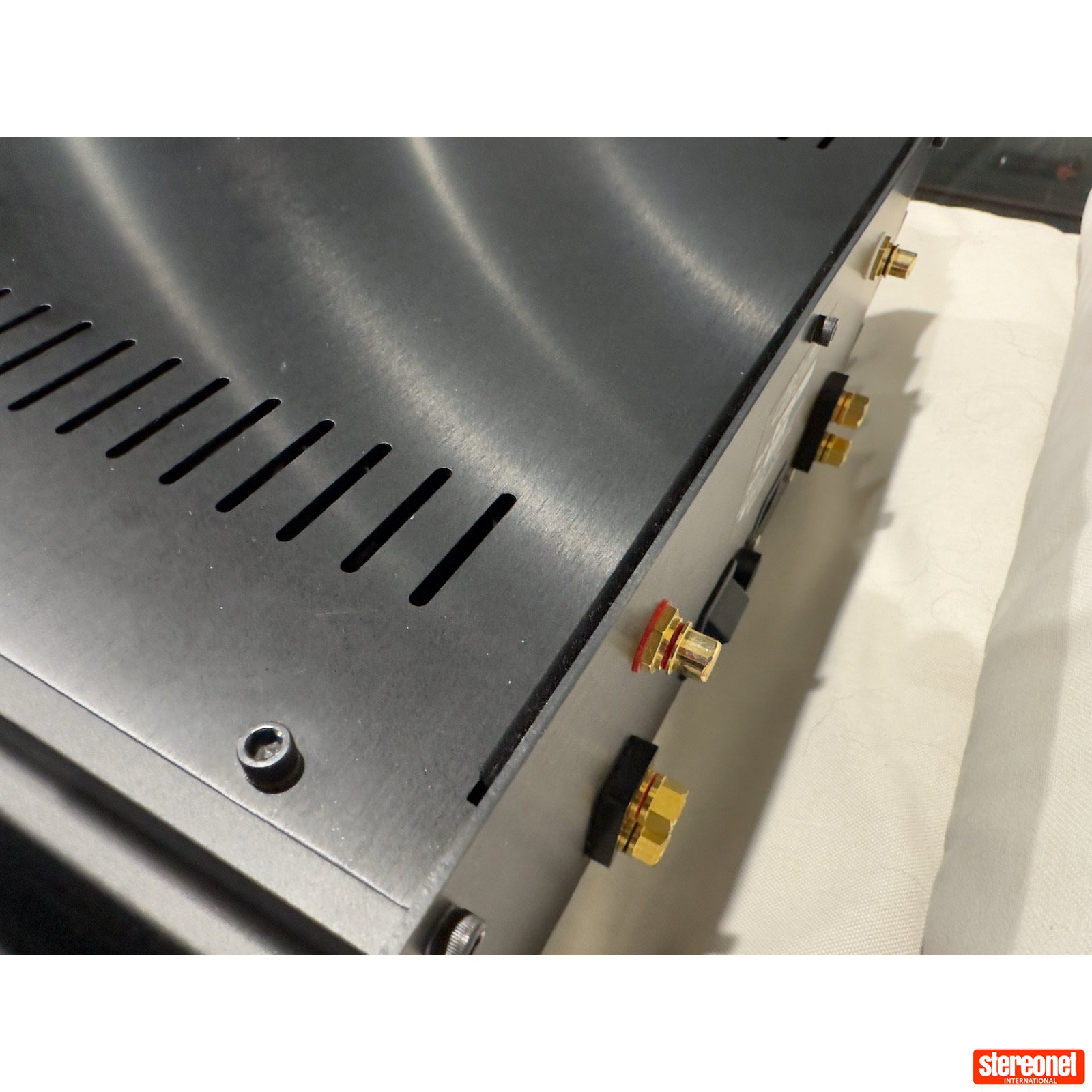 First Watt SIT3 Power Amplifier - Power Amplifiers - StereoNET