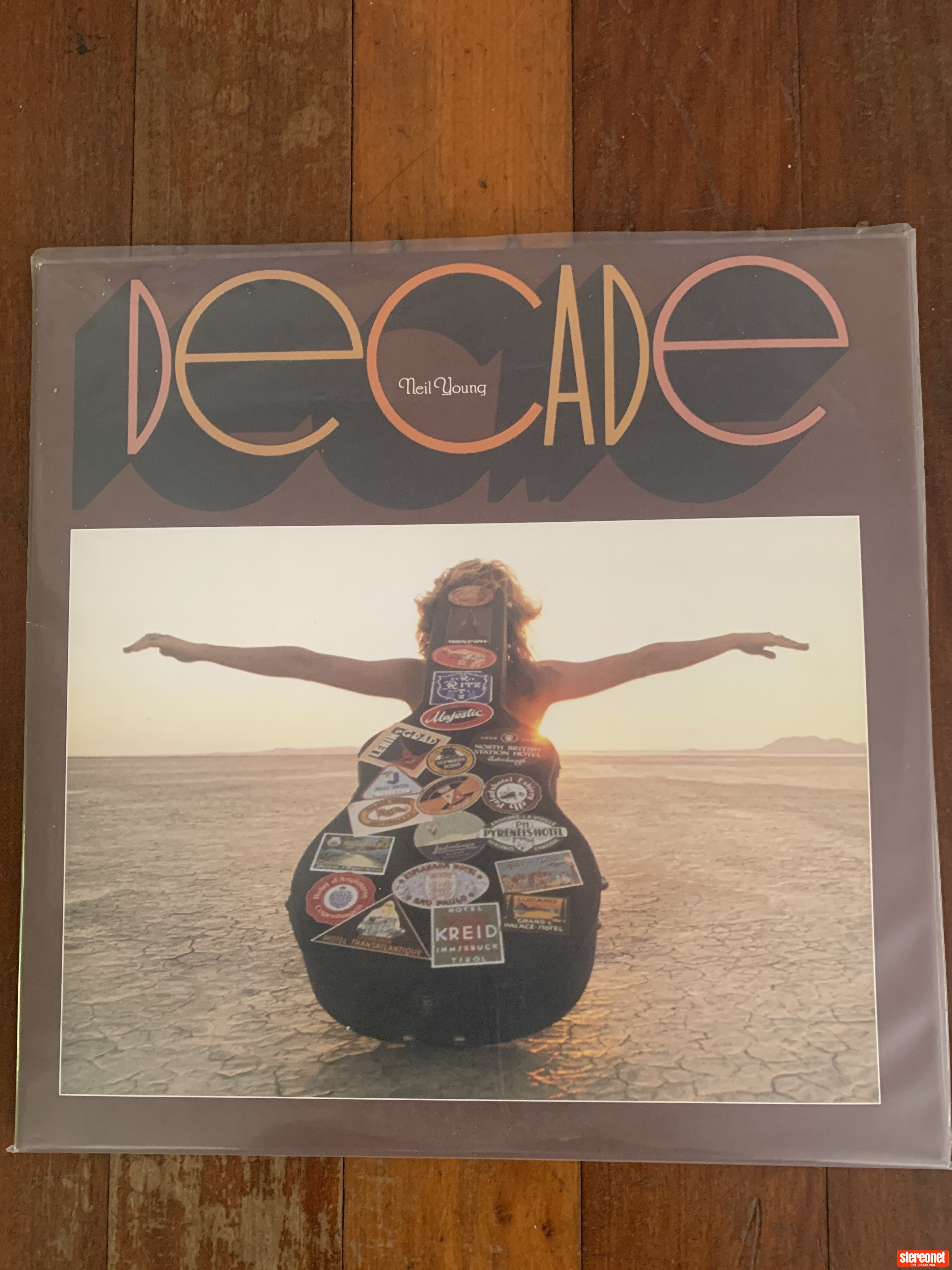 Neil Young-Decade 3LP Vinyl Record (LP) - Vinyl Records - StereoNET