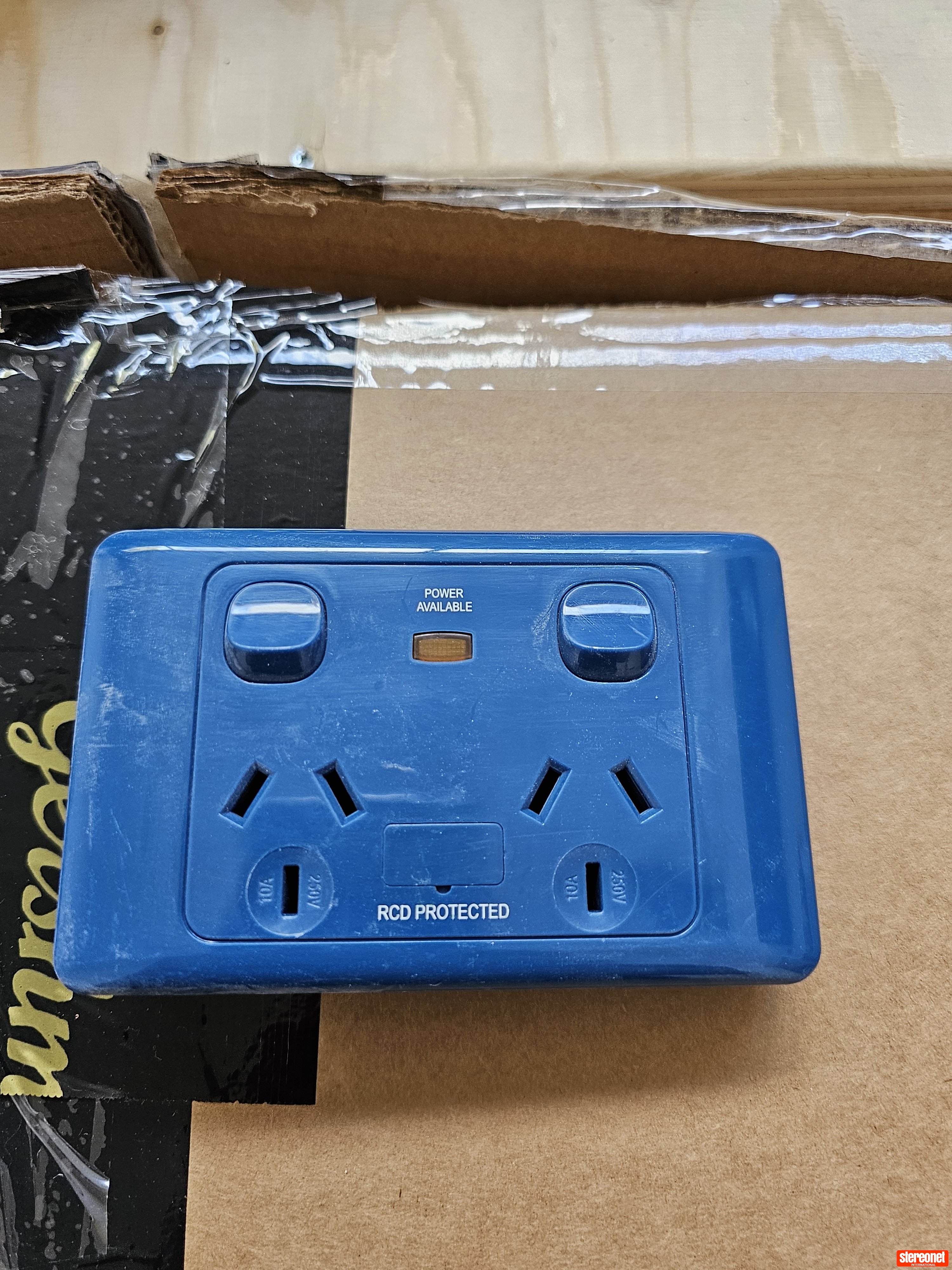 Esco Om115db Mains Power Socket/Outlet - Power Supplies & Transformers ...