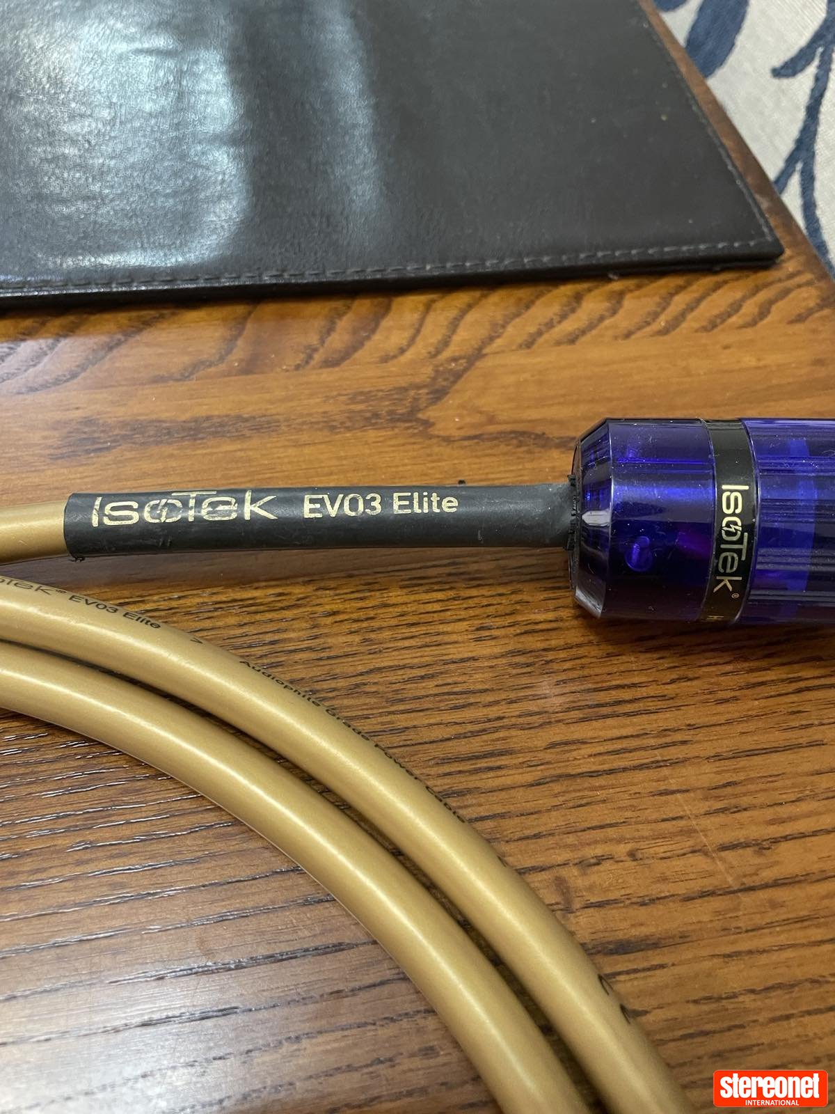 IsoTek Elite EVO3 Power Cable - Power Cables - StereoNET