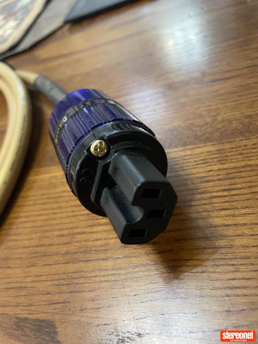 IsoTek Elite EVO3 Power Cable - Power Cables - StereoNET