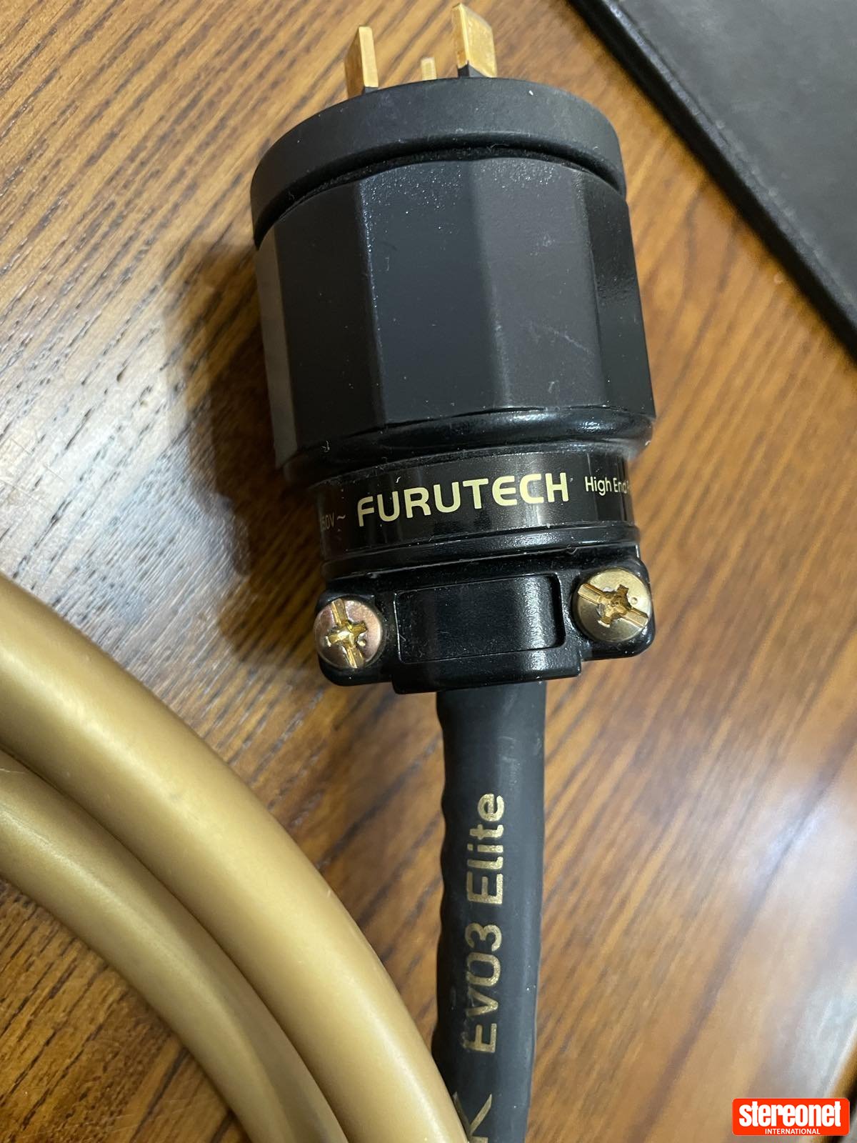 IsoTek Elite EVO3 Power Cable - Power Cables - StereoNET