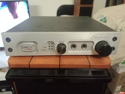Benchmark DAC 1 PRE Headphone Amplifier (with DAC) - DACs and Streamers ...