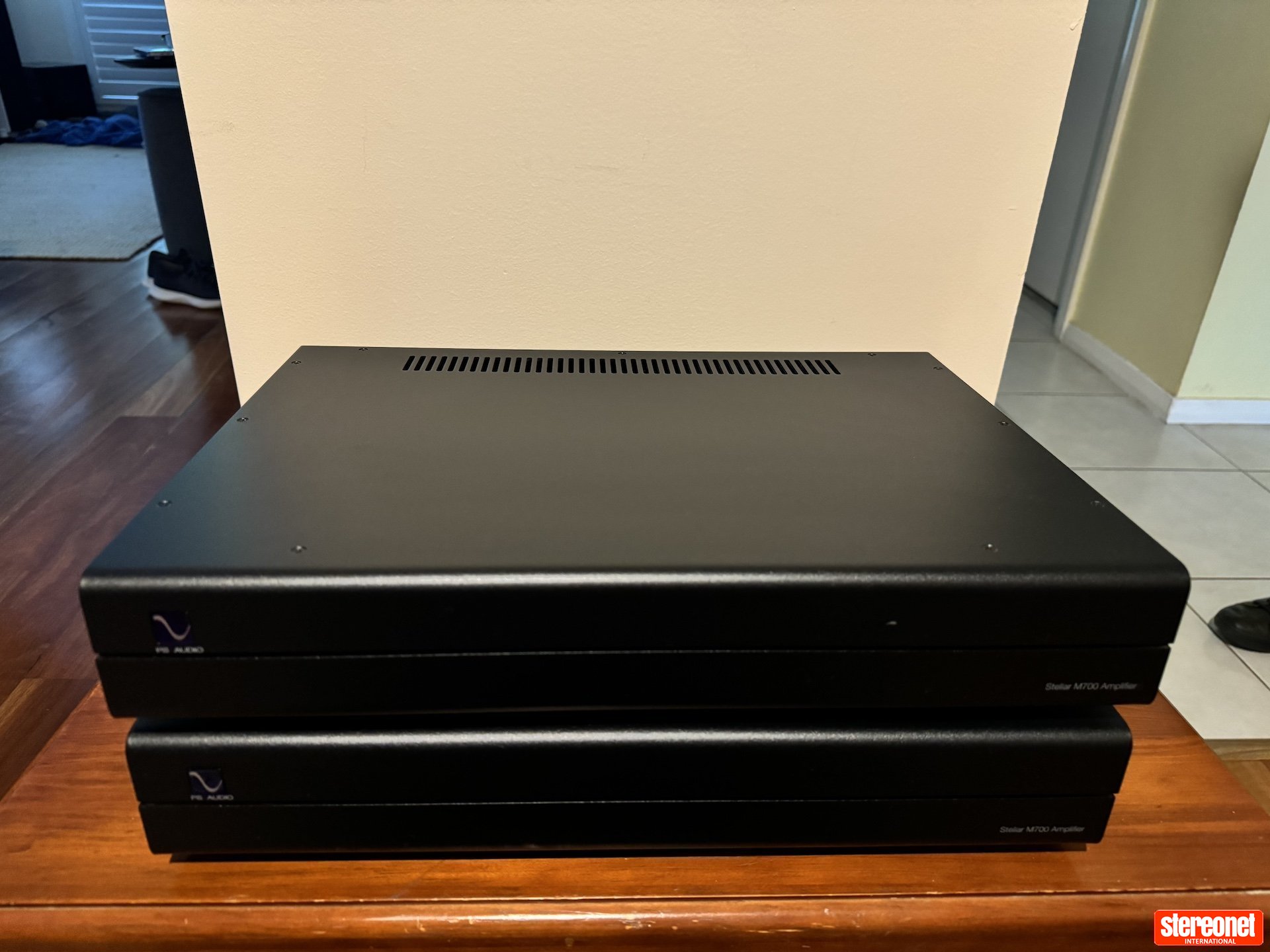 PS Audio M700 Mono Amplifiers - Power Amplifiers - StereoNET