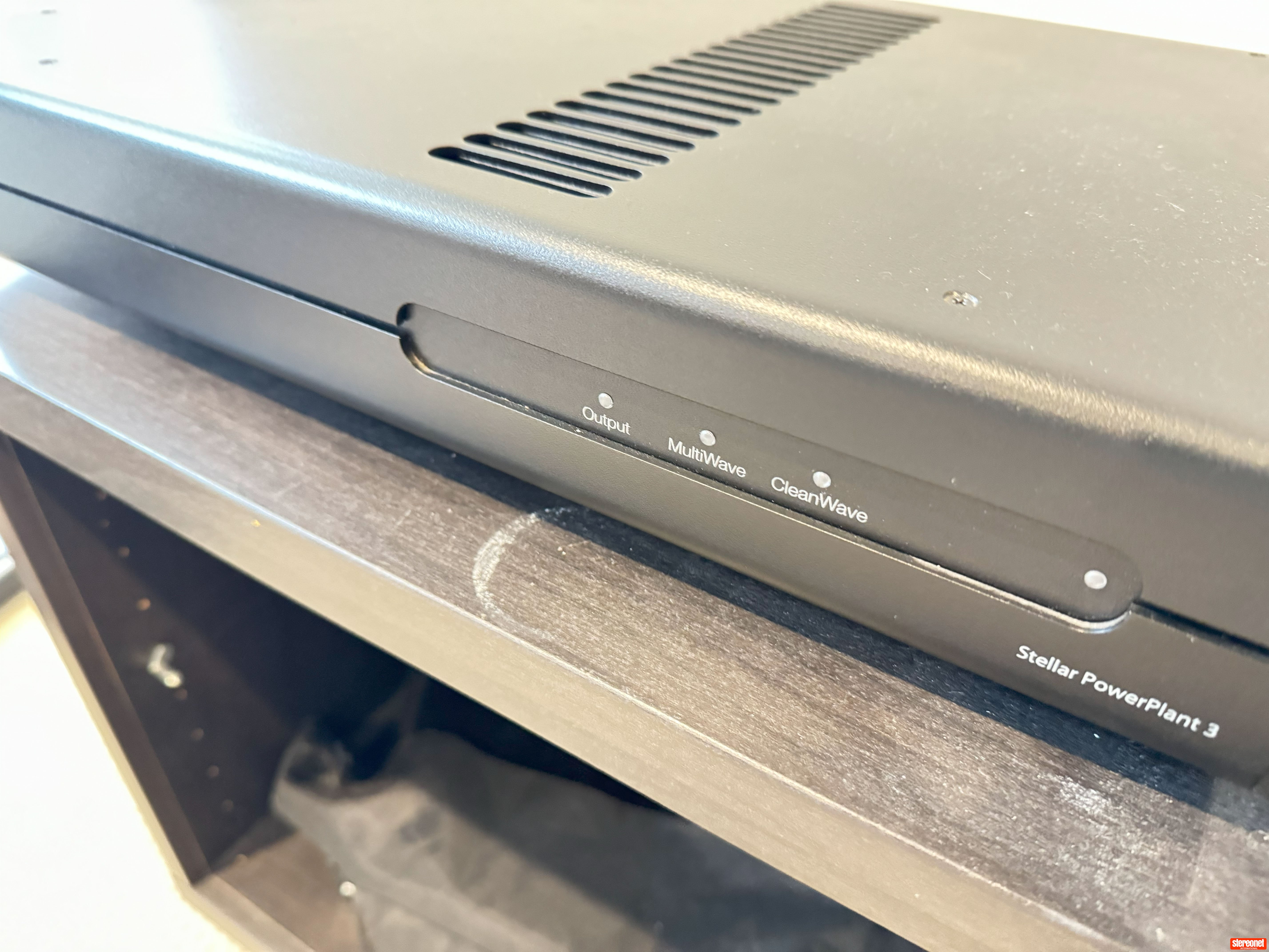 PS Audio P3 Power Regenerator - Power Filtering / Conditioning - StereoNET