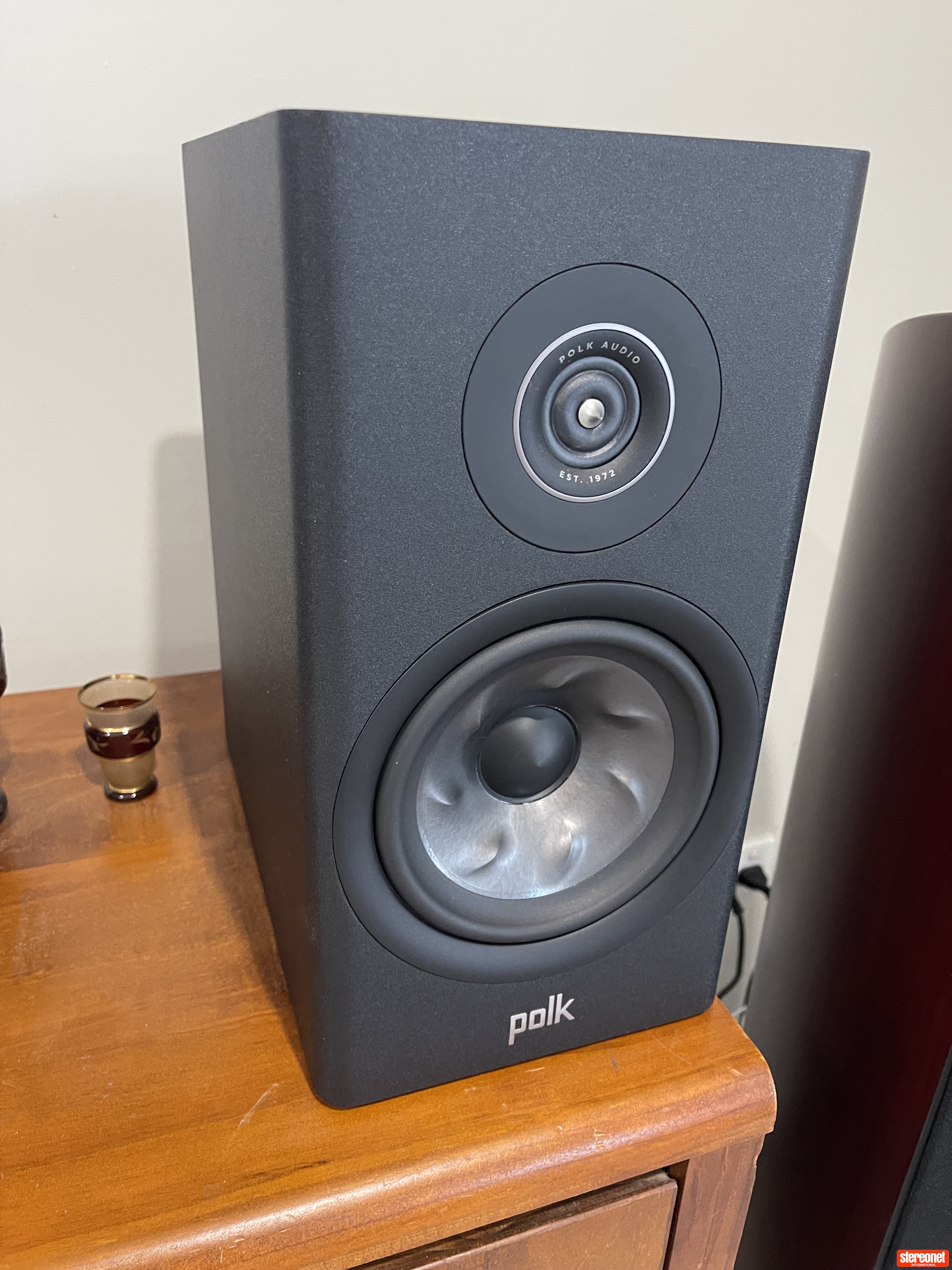 Polk Audio R200 Bookshelf Loudspeakers - Bookshelf & Small Monitors ...