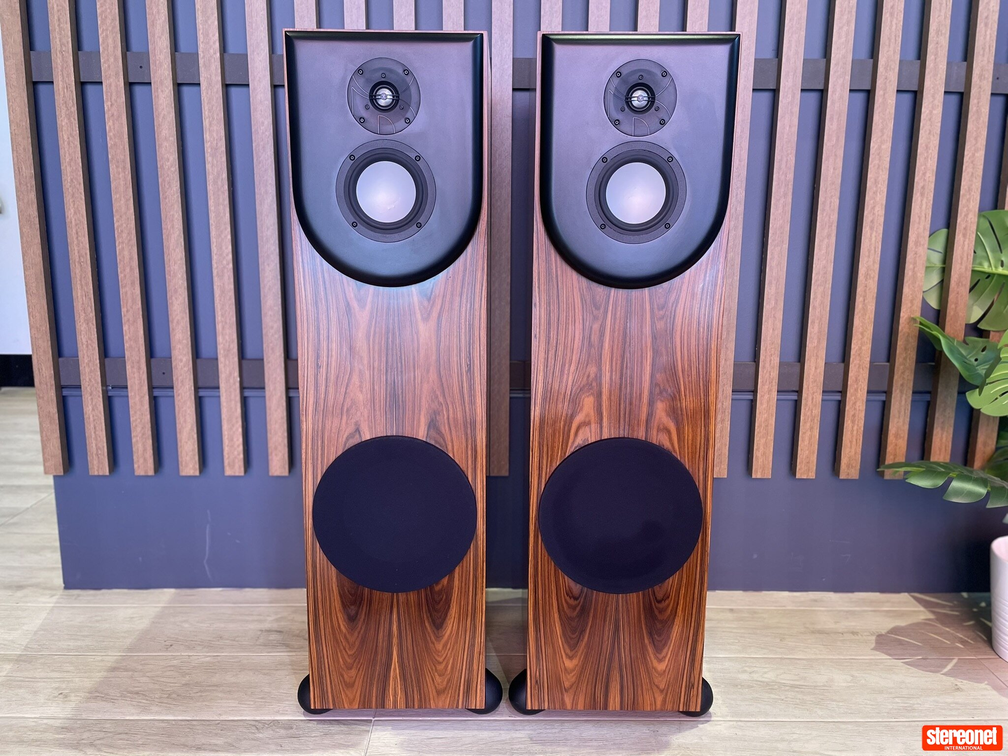 Revel Speakers Performa F30 Floorstanding Loudspeakers - Floorstanders ...