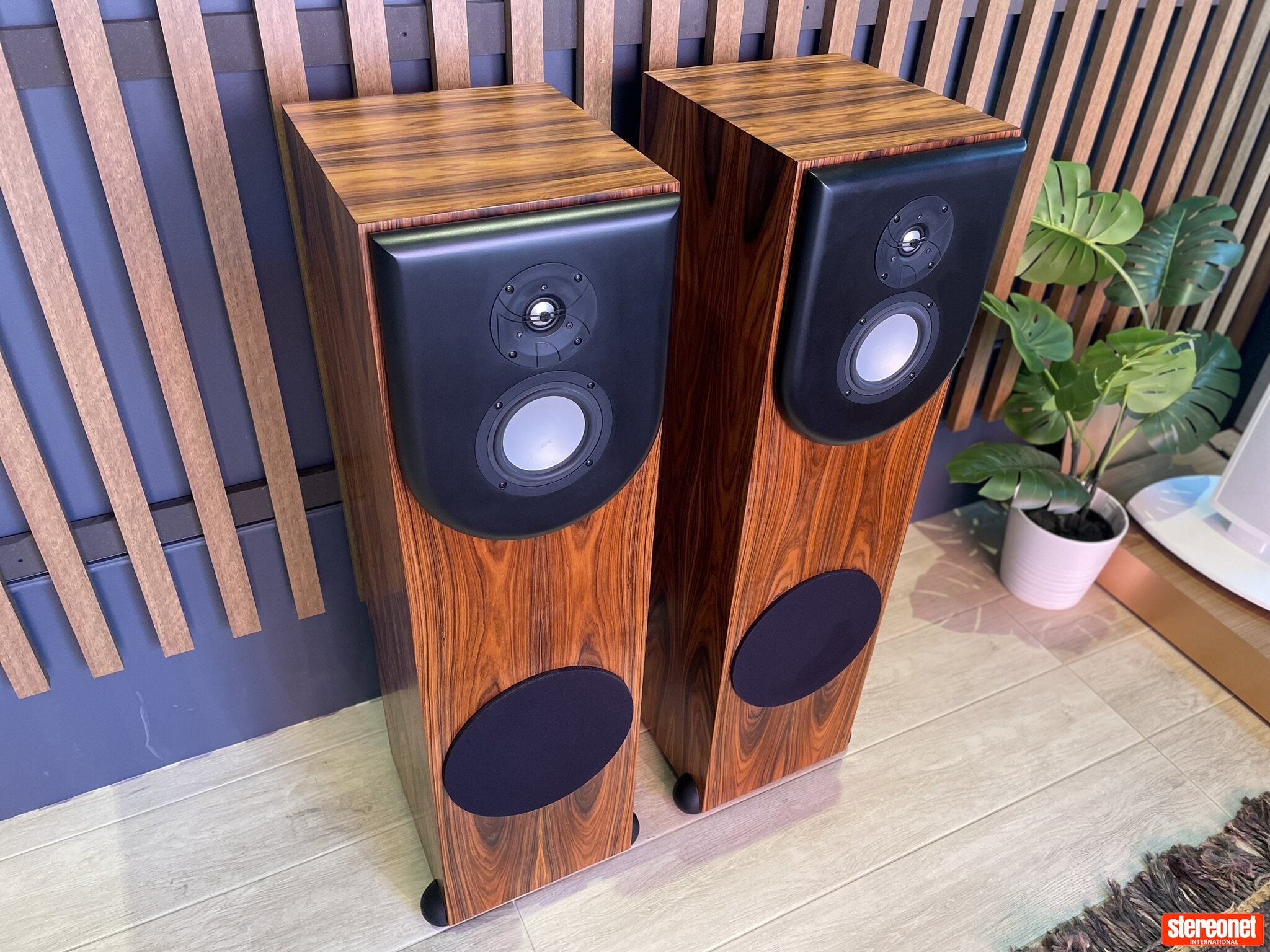 Revel Speakers Performa F30 Floorstanding Loudspeakers - Floorstanders ...