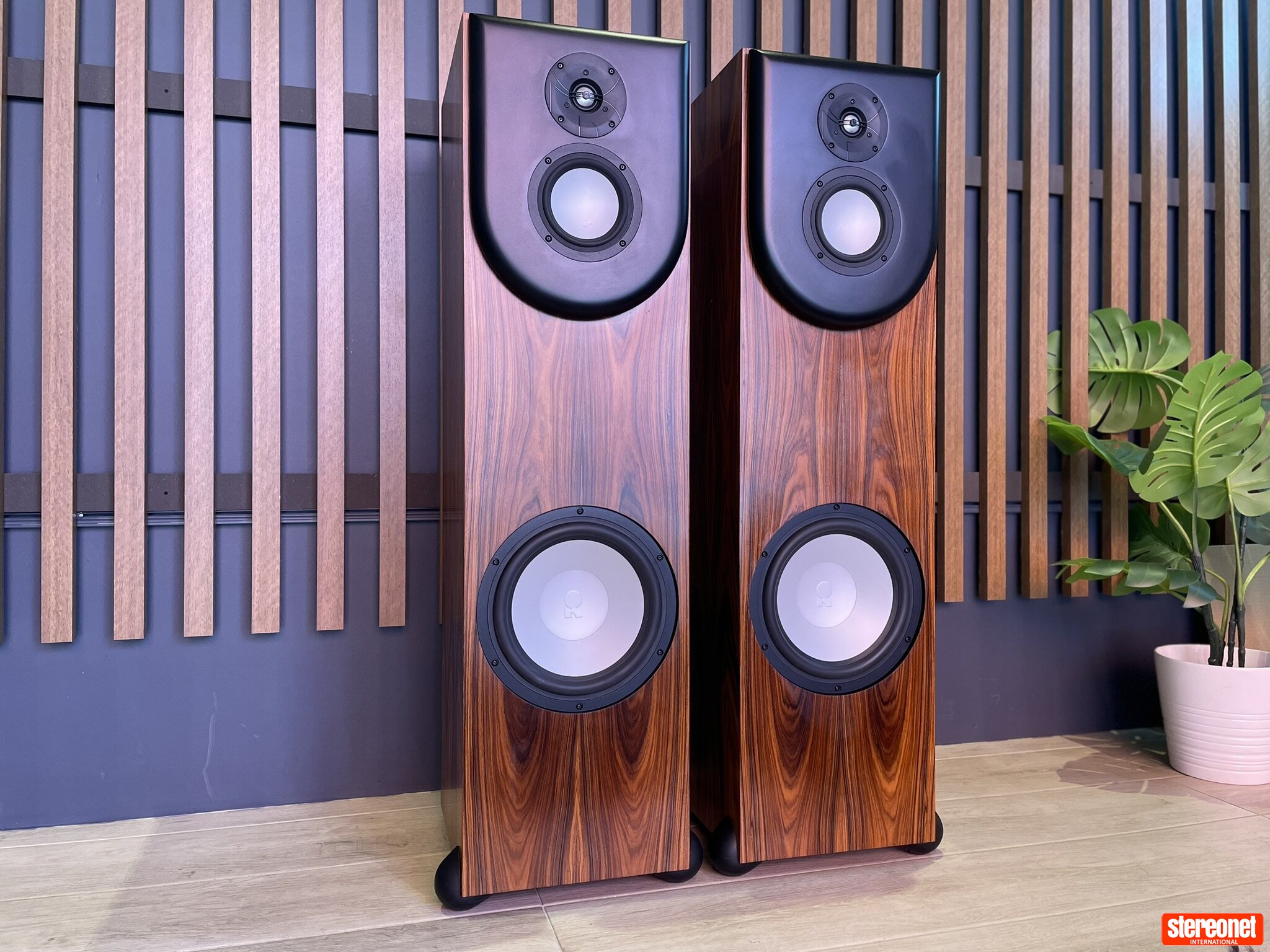 Revel Speakers Performa F30 Floorstanding Loudspeakers - Aussie Audio Mart