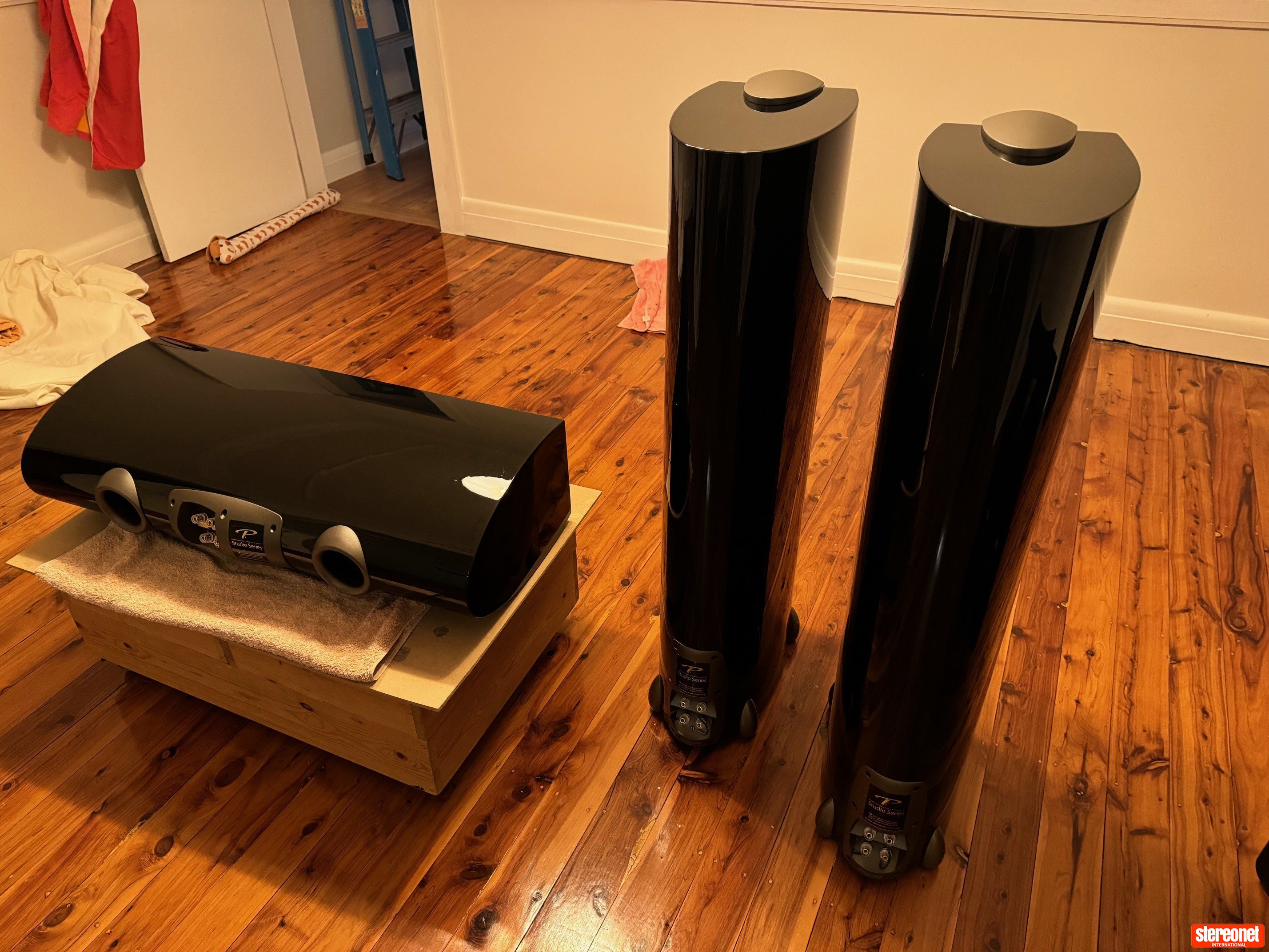 Paradigm Studio 100 v5 (PAIR) + CC-690 v5 Floorstanding Loudspeakers ...