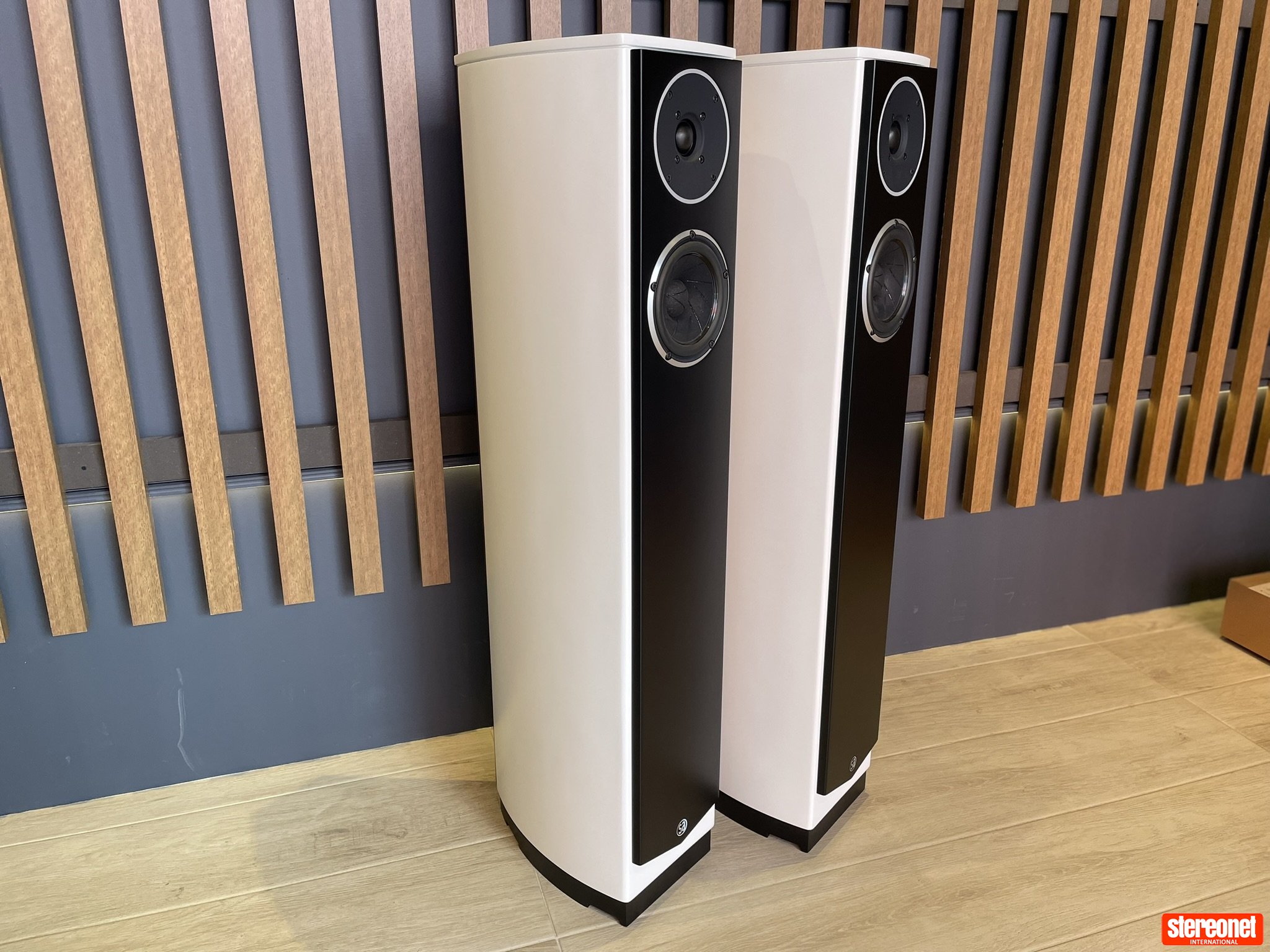 System Audio SA Pandion 20 Floorstanding Loudspeakers - Floorstanders ...