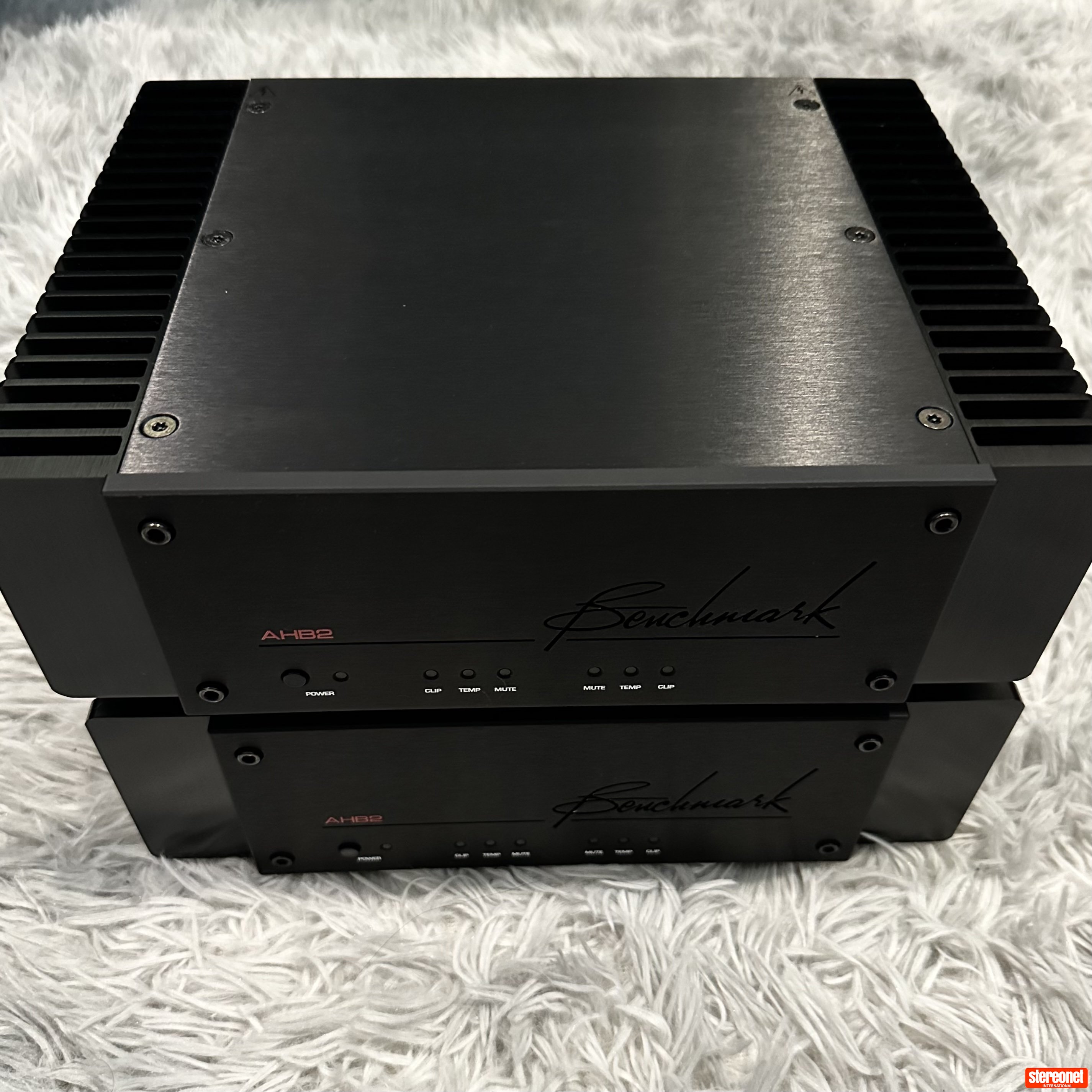 Benchmark Media Systems BENCHMARK AHB2 POWER AMPLIFIER Pair Power ...