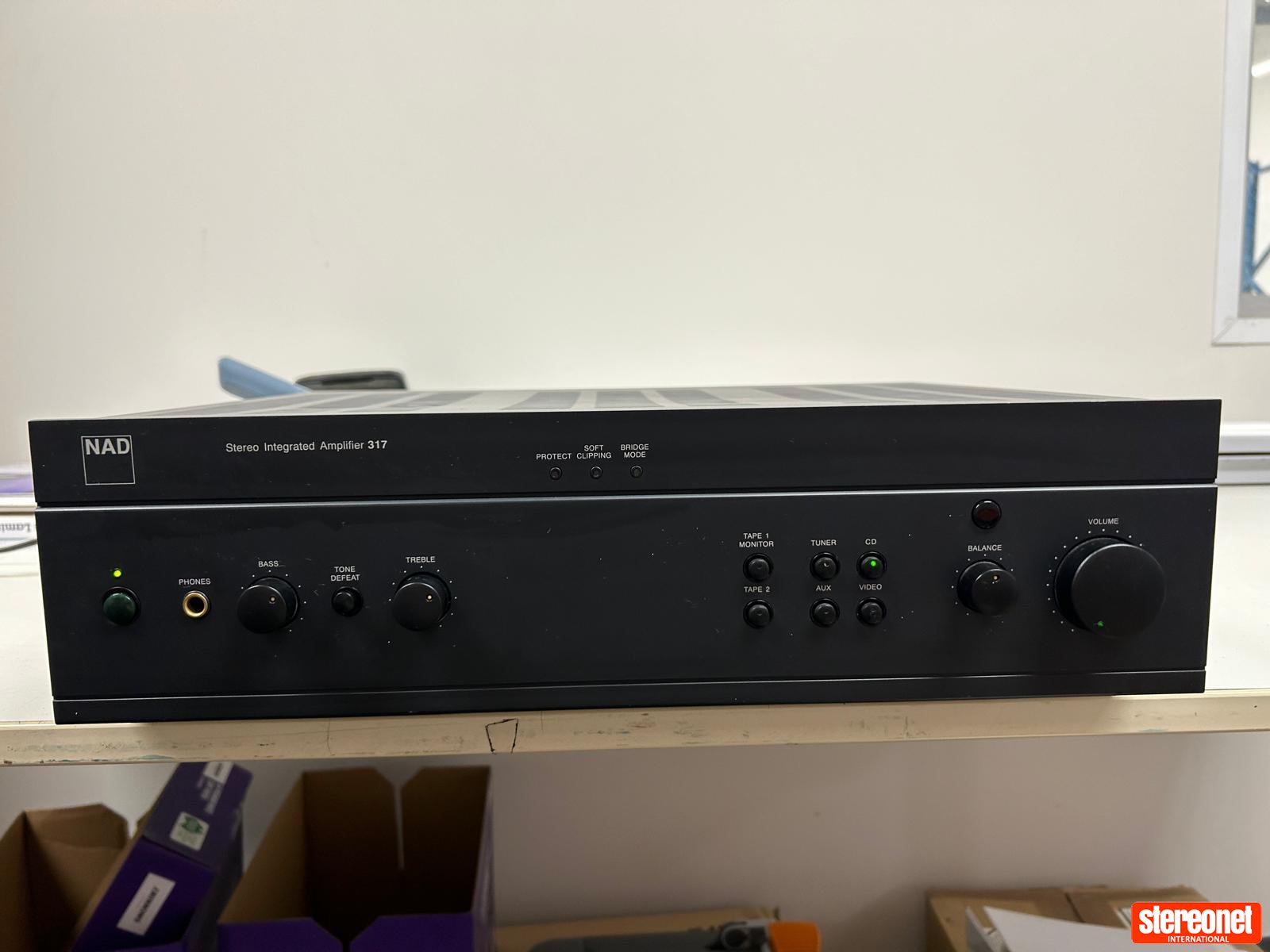 NAD Electronics 317 Integrated Amplifier (Solid State) - Integrated ...