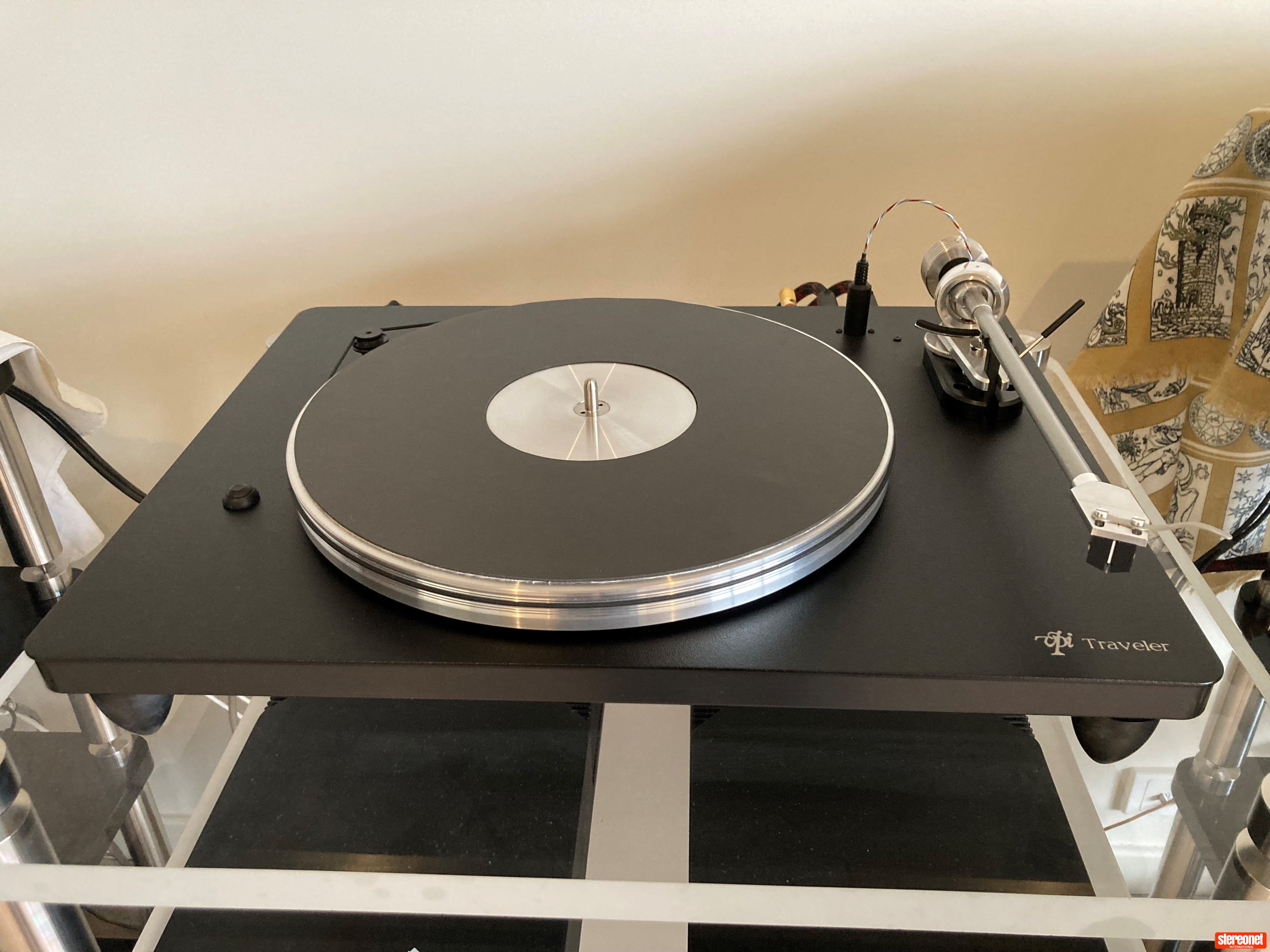 VPI Industries Traveller V2 Turntable and Tonearm Package - Turntables & Record Players - StereoNET
