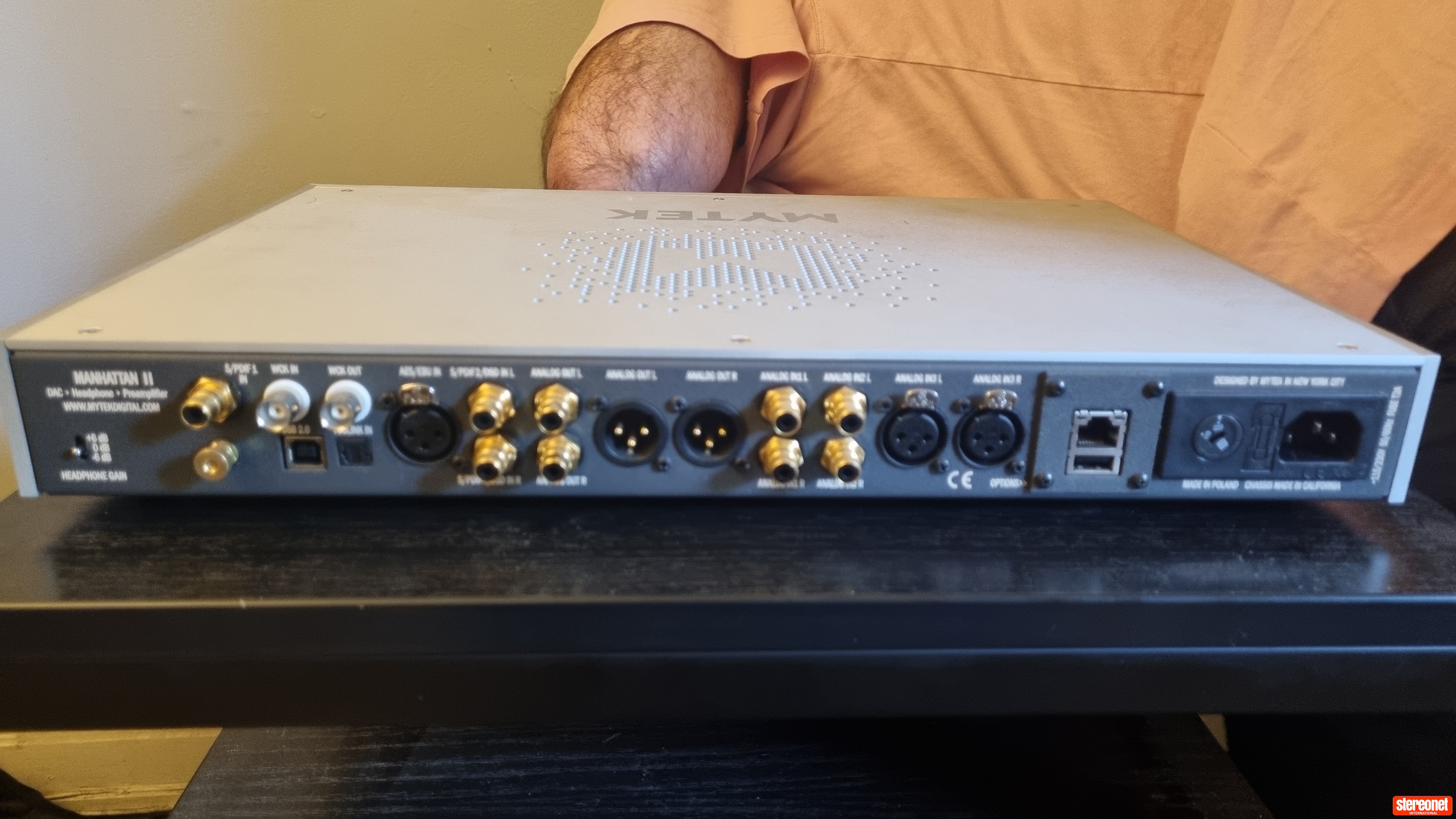 Mytek Audio MANHATTAN II Digital Analog Converter (DAC) + Streaming - DACs and Streamers - StereoNET