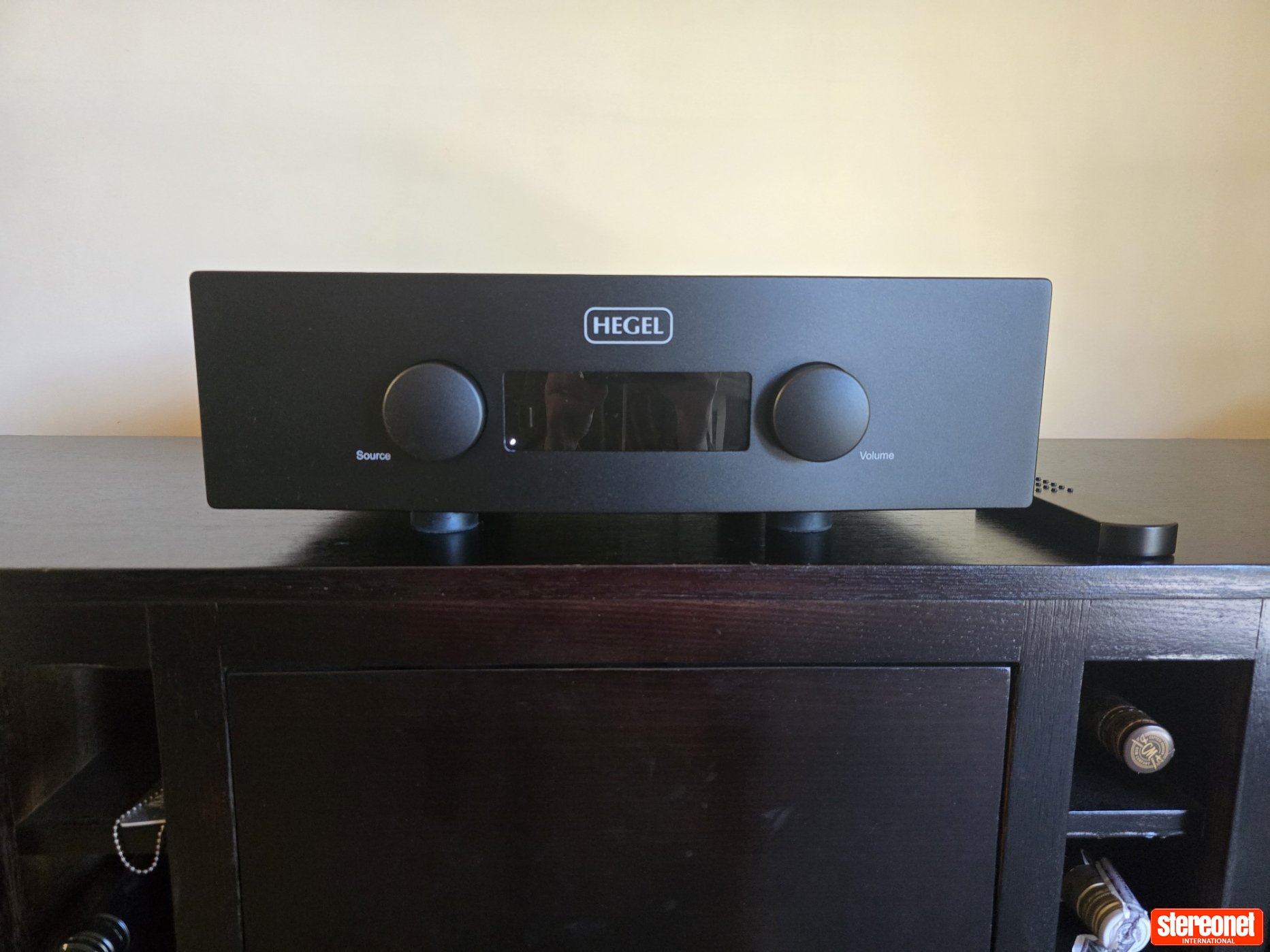 Hegel Music Systems H390 Integrated Amplifier (Solid State ...