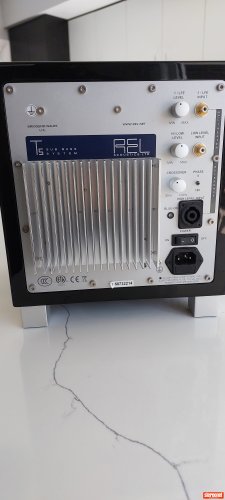 REL Acoustics T5 Subwoofer (Active / Powered) - Subwoofers - StereoNET