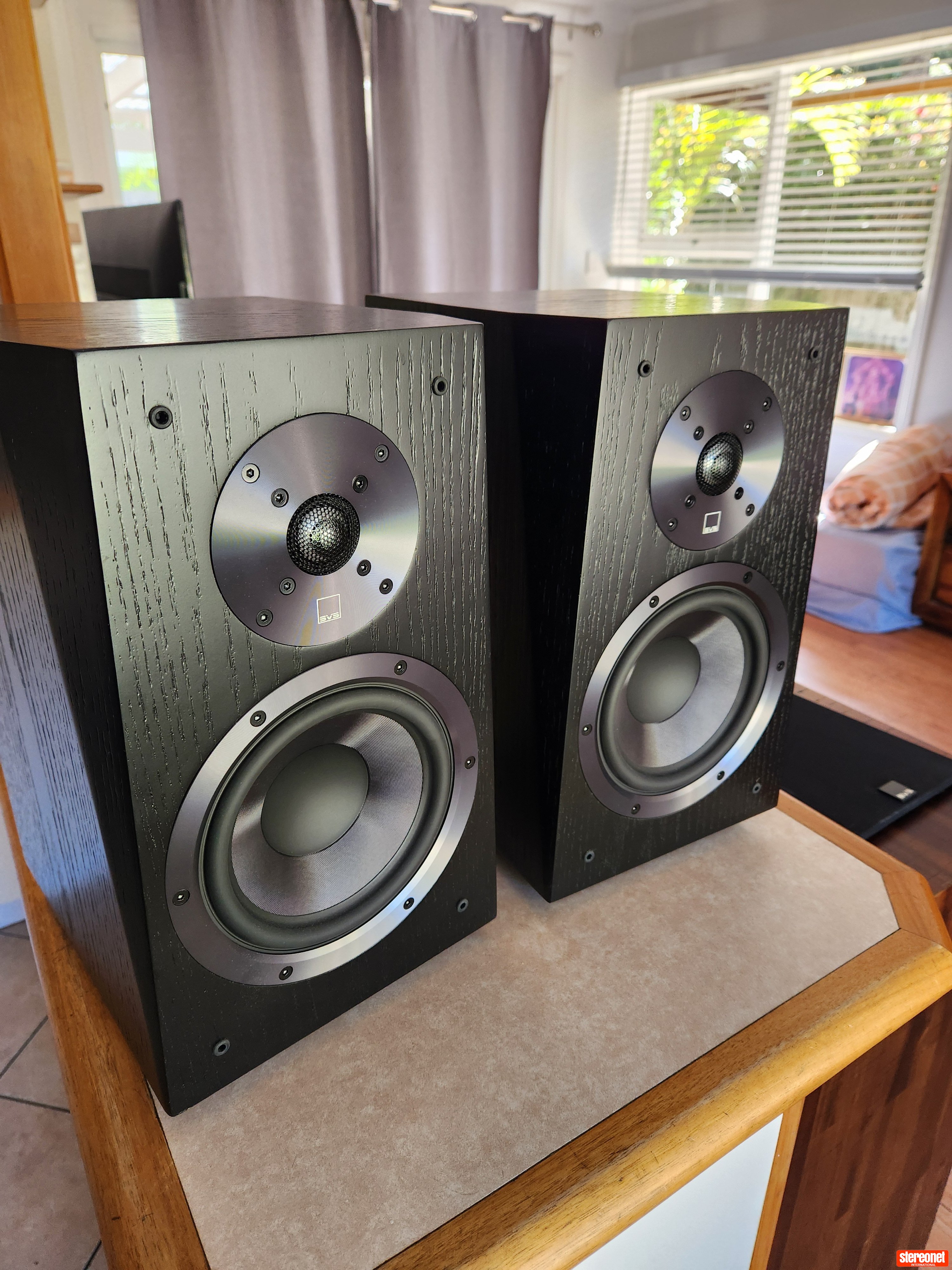 SVS Sound Ultra bookshelf Bookshelf Loudspeakers - Bookshelf & Small ...