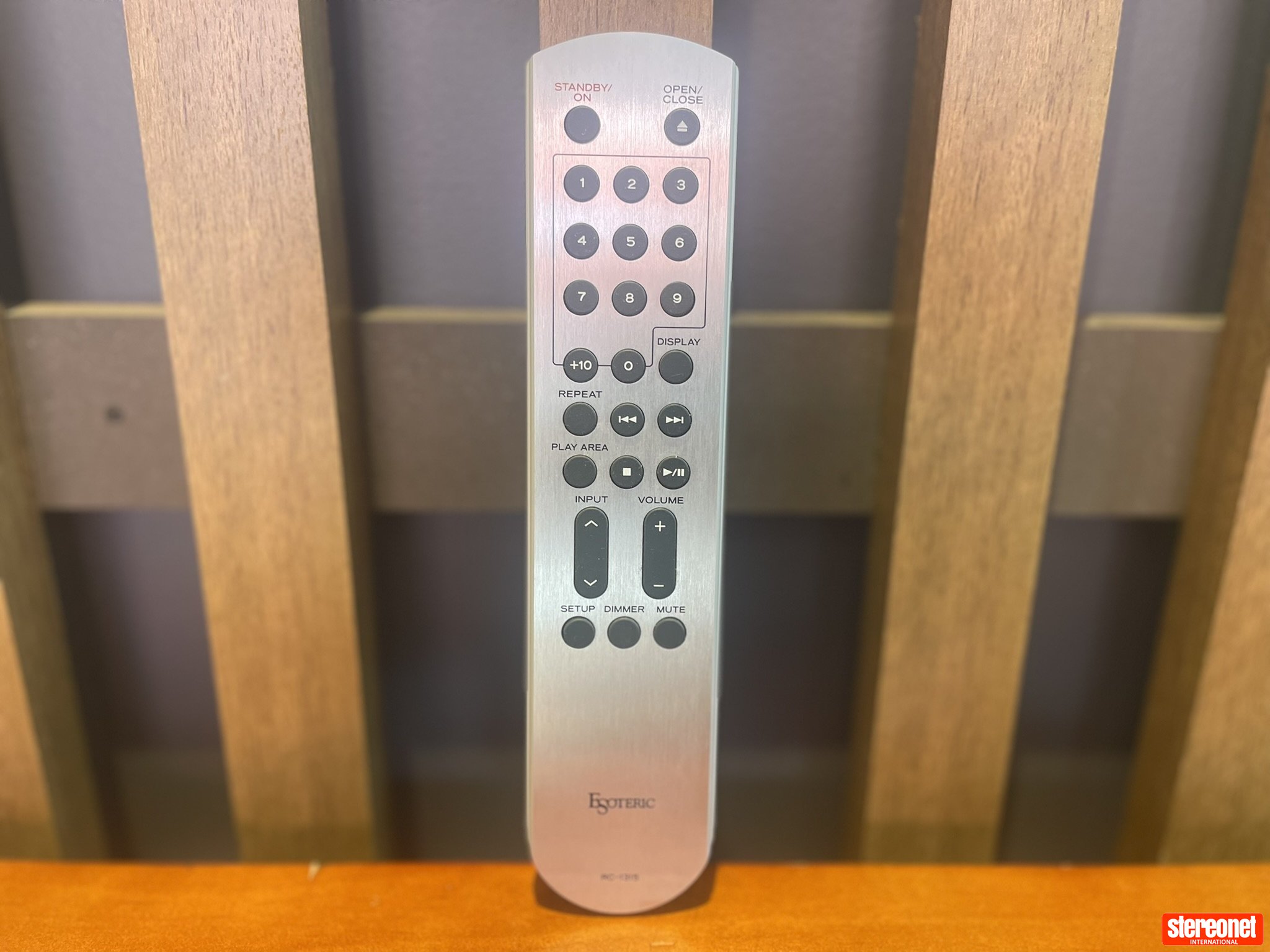 Esoteric C02X Pre Amplifier - Integrated Amplifiers - StereoNET