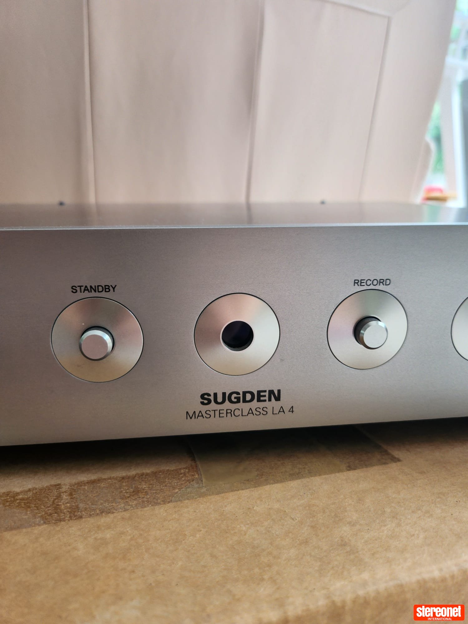 Sugden Masterclass LA-4 Pre Amplifier - Pre Amplifiers - StereoNET