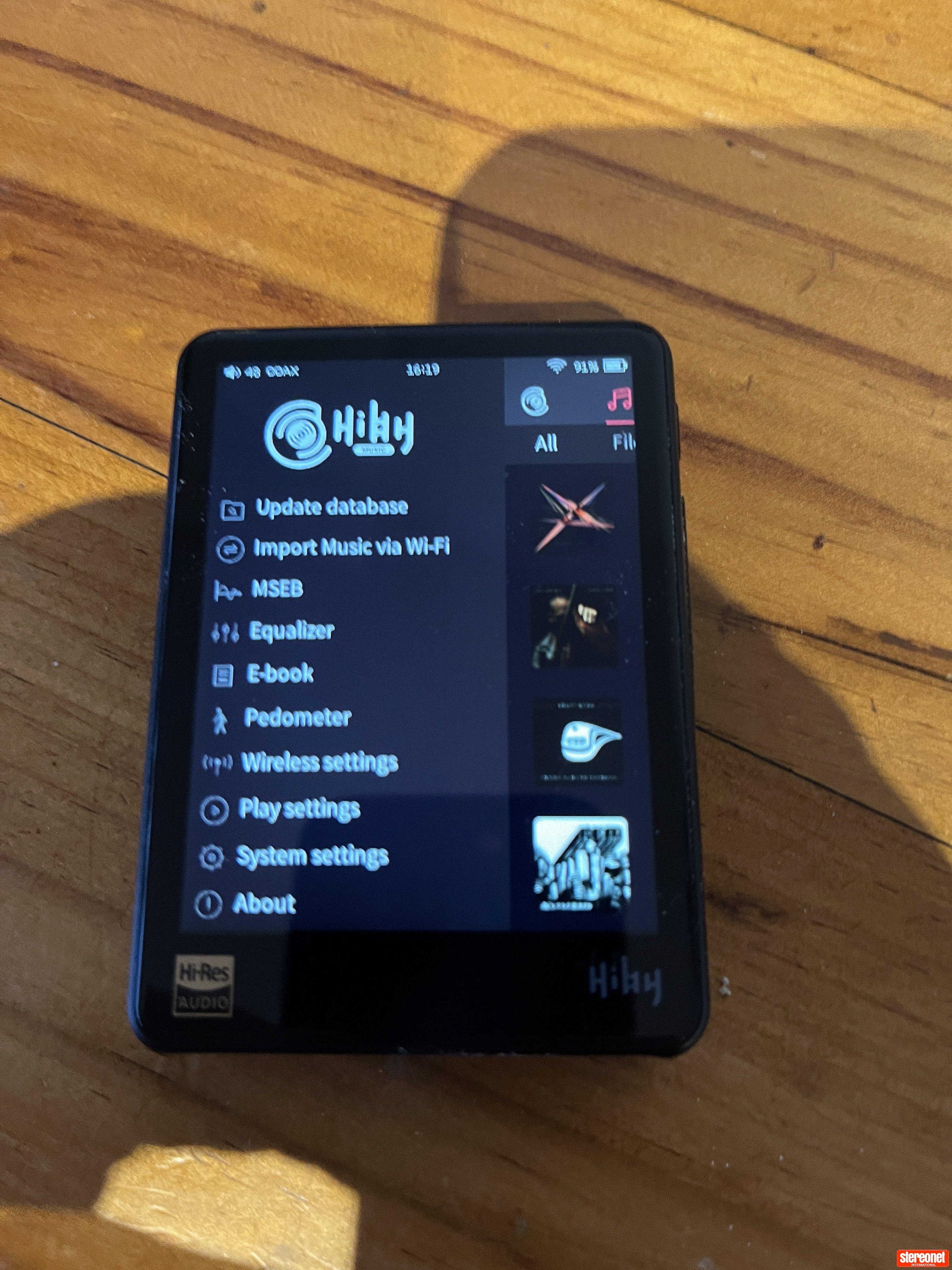 Hiby R3 Pro Saber Digital Audio Player (DAP) - Digital Audio Players - StereoNET