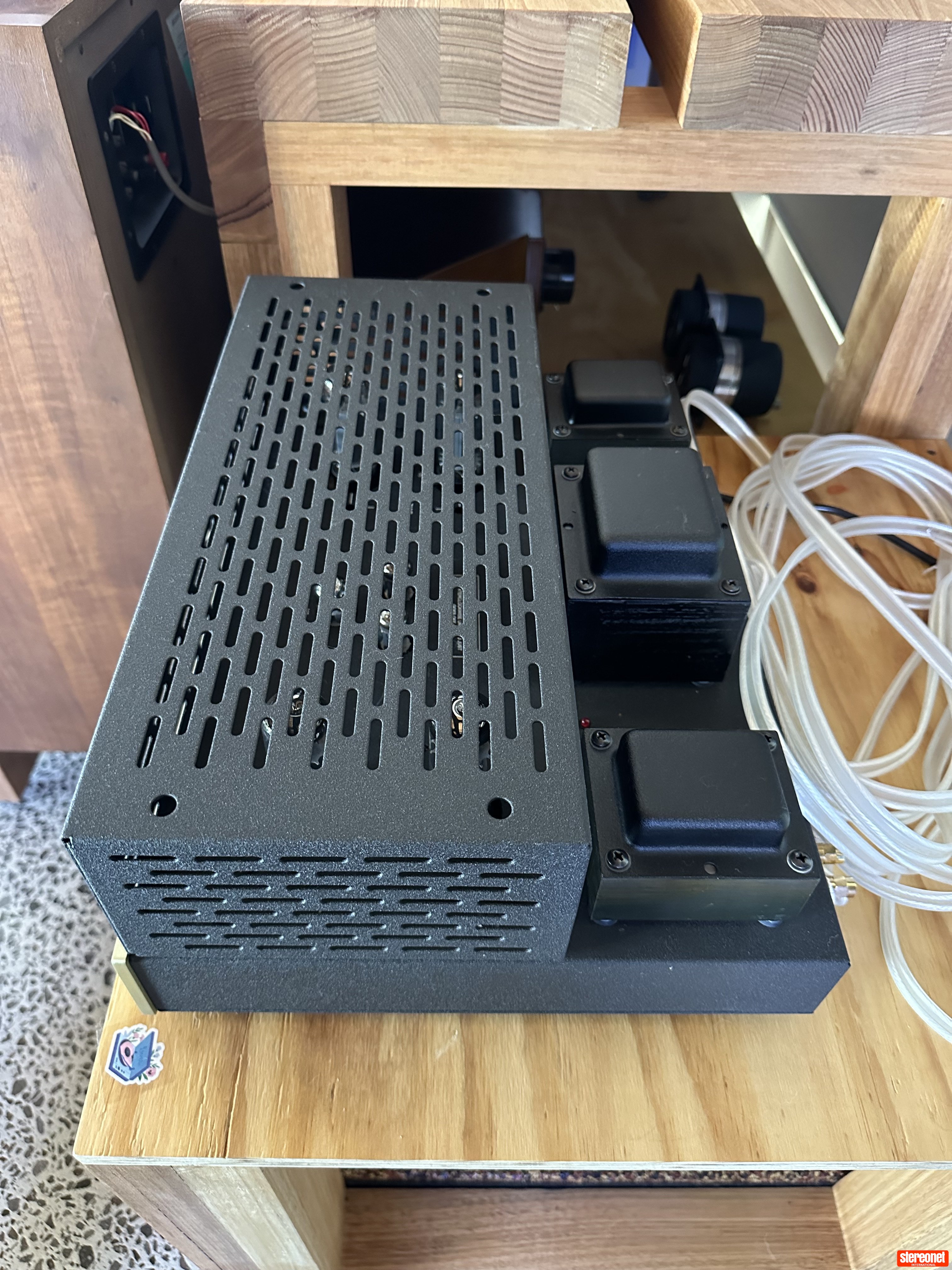 Conrad Johnson CAV-45 mk2 Integrated Amplifier (Valve) - Integrated ...