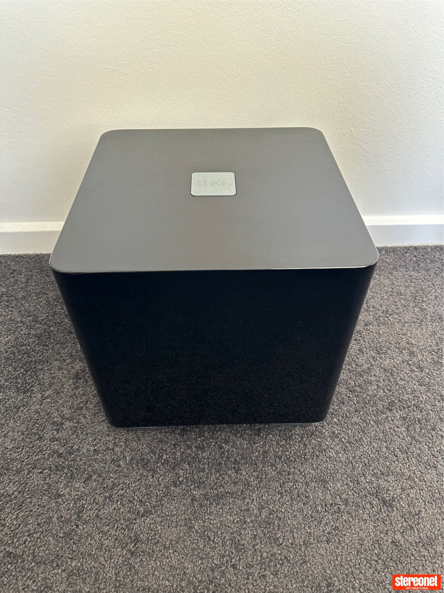 REL Acoustics T5x (1 of 2) Subwoofer (Active / Powered) - Subwoofers ...