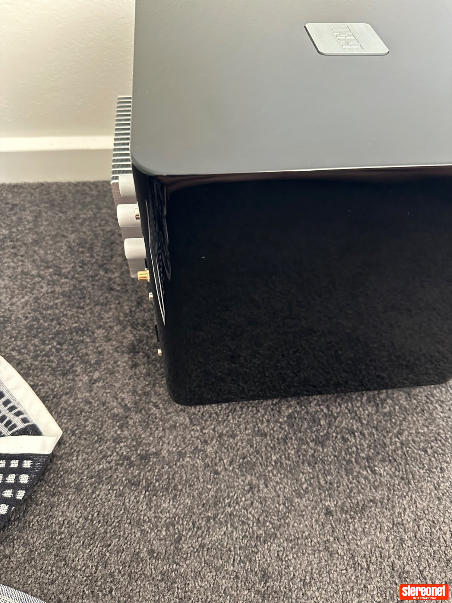 REL Acoustics T5x (2 of 2) Subwoofer (Active / Powered) - Subwoofers ...