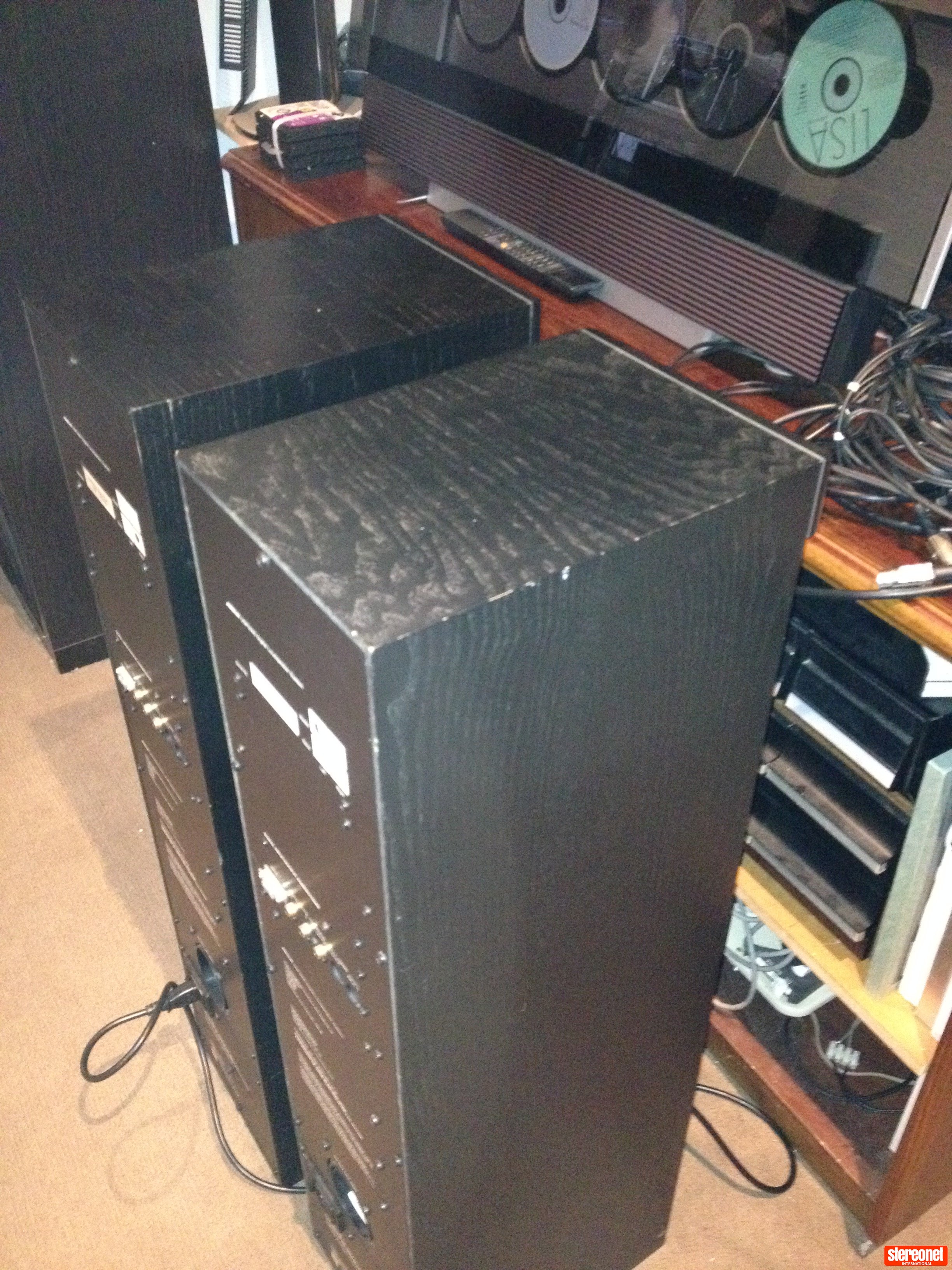 Meridian Audio DSP5000 Active Floorstanding Loudspeakers ...