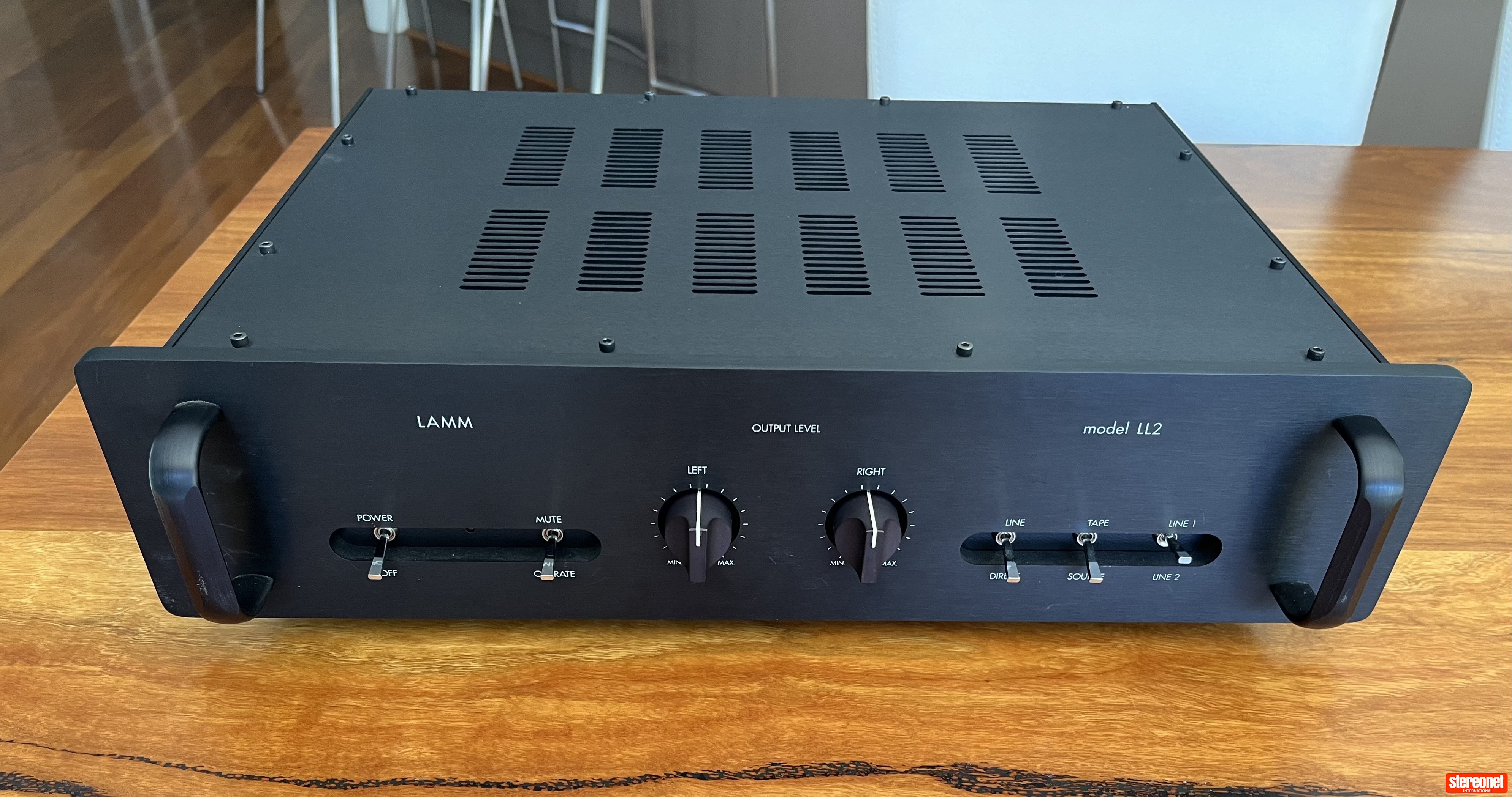 Lamm LL2 Deluxe Pre Amplifier - Pre Amplifiers - StereoNET