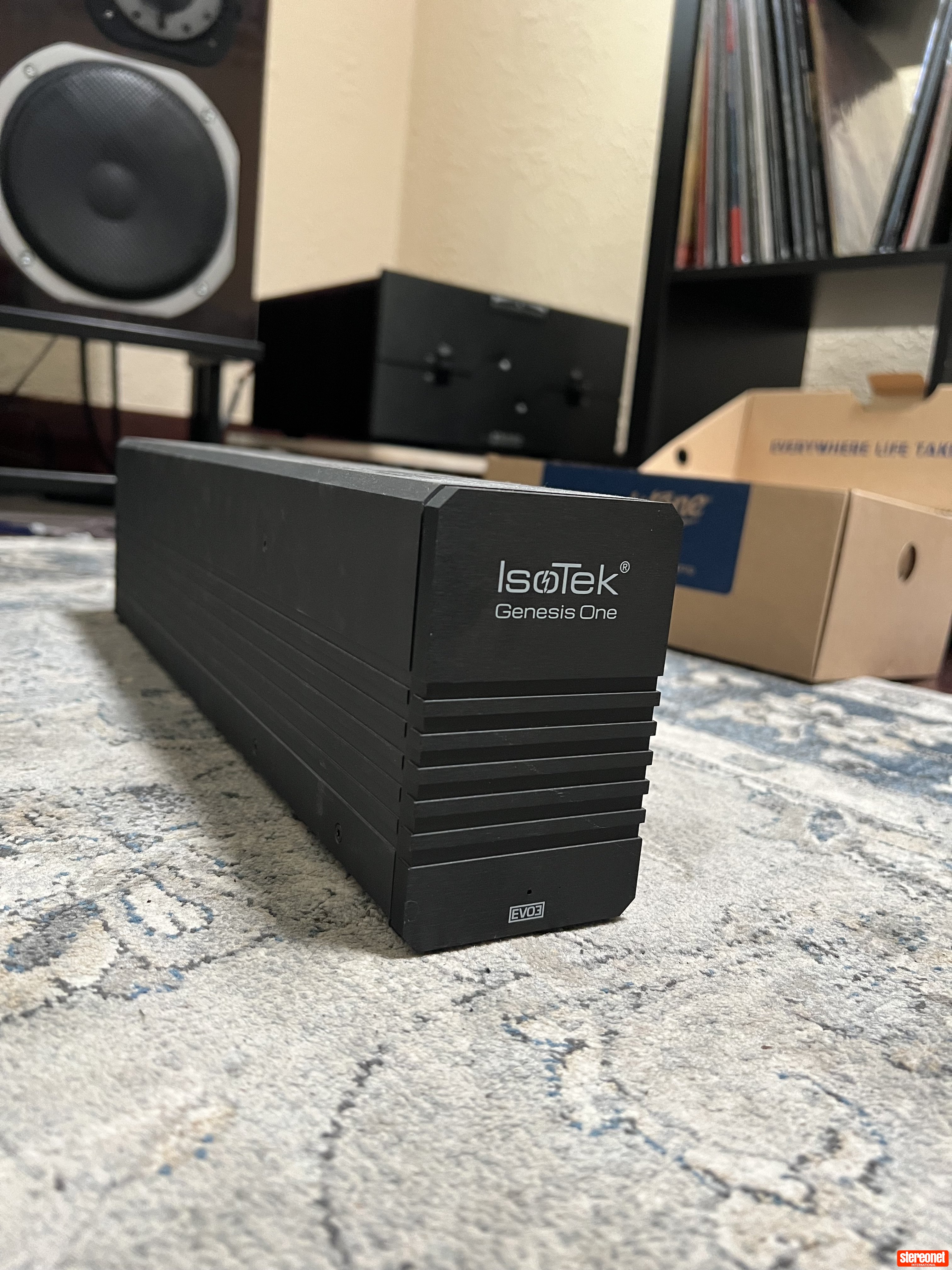 IsoTek EVO 3 Genesis One Mains power regenerator - Power Filtering ...