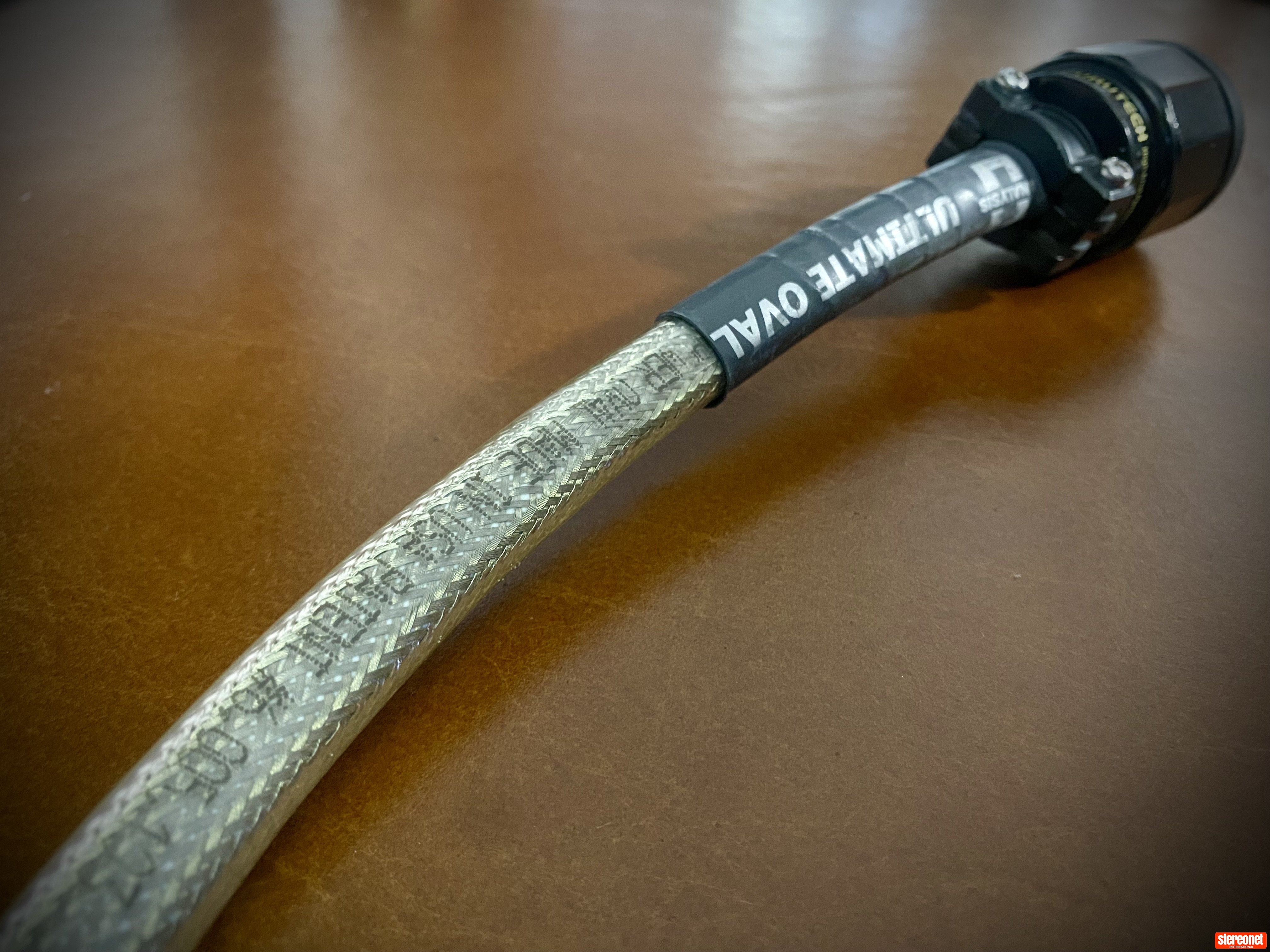 Analysis Plus Ultimate Power Oval Power Cable - Power Cables - StereoNET