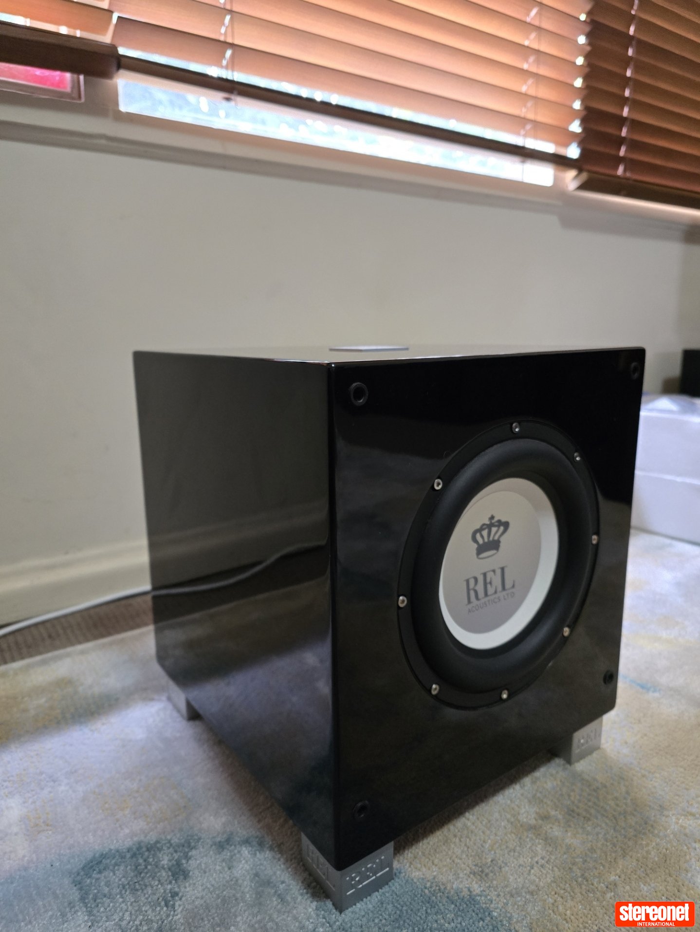 REL Acoustics T7i Subwoofer (Active / Powered) - Subwoofers - StereoNET
