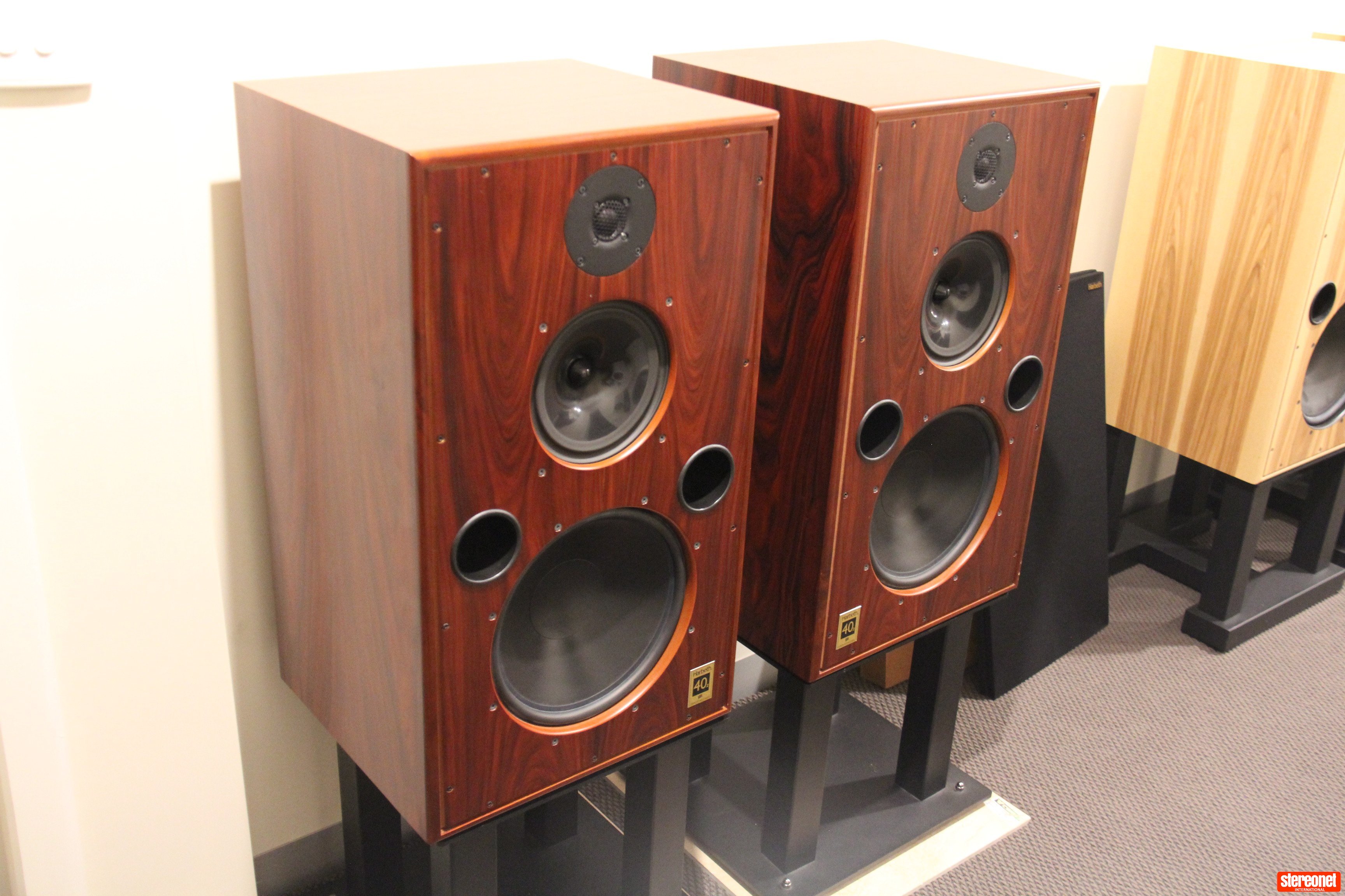 Harbeth Monitor 40.2 Bookshelf Loudspeakers - Floorstanders & Large ...