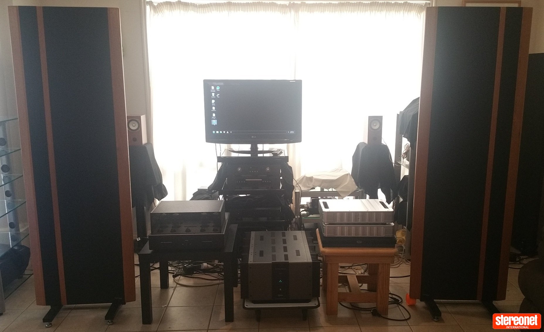 Magnepan MG3.7 Floorstanding Loudspeakers - Floorstanders & Large ...