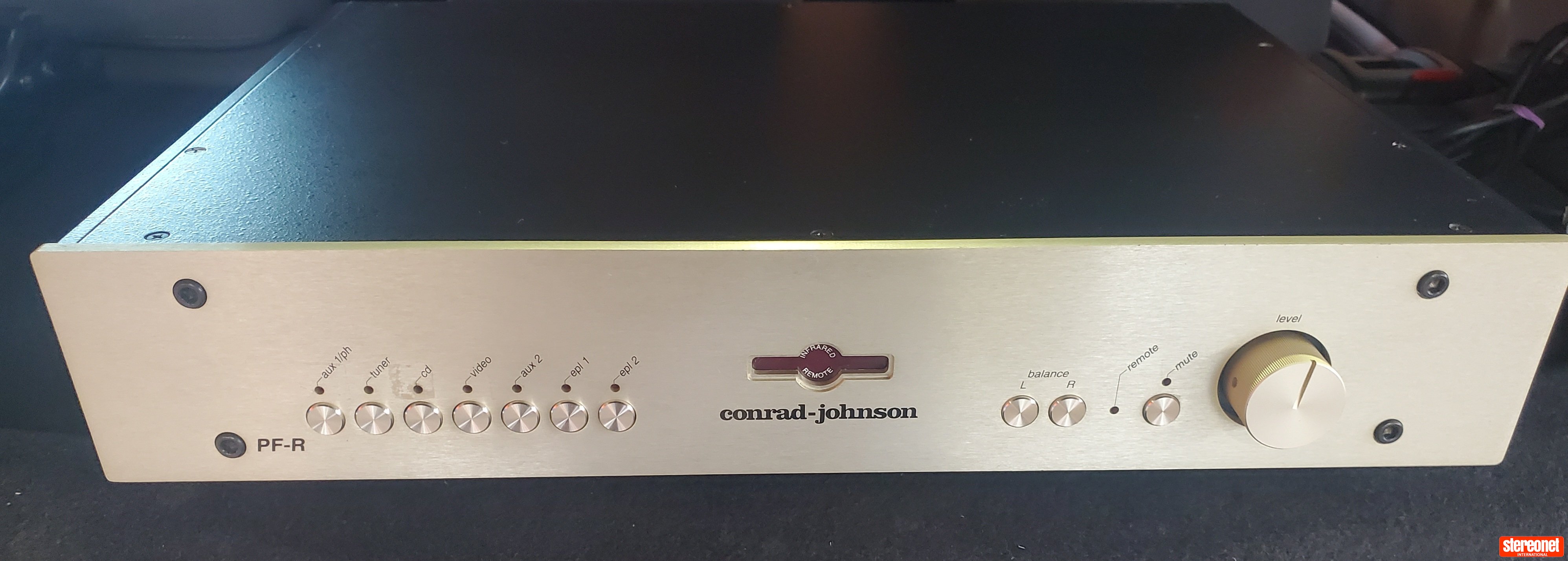 Conrad Johnson PF-R Pre Amplifier |﻿ Pre Amplifiers