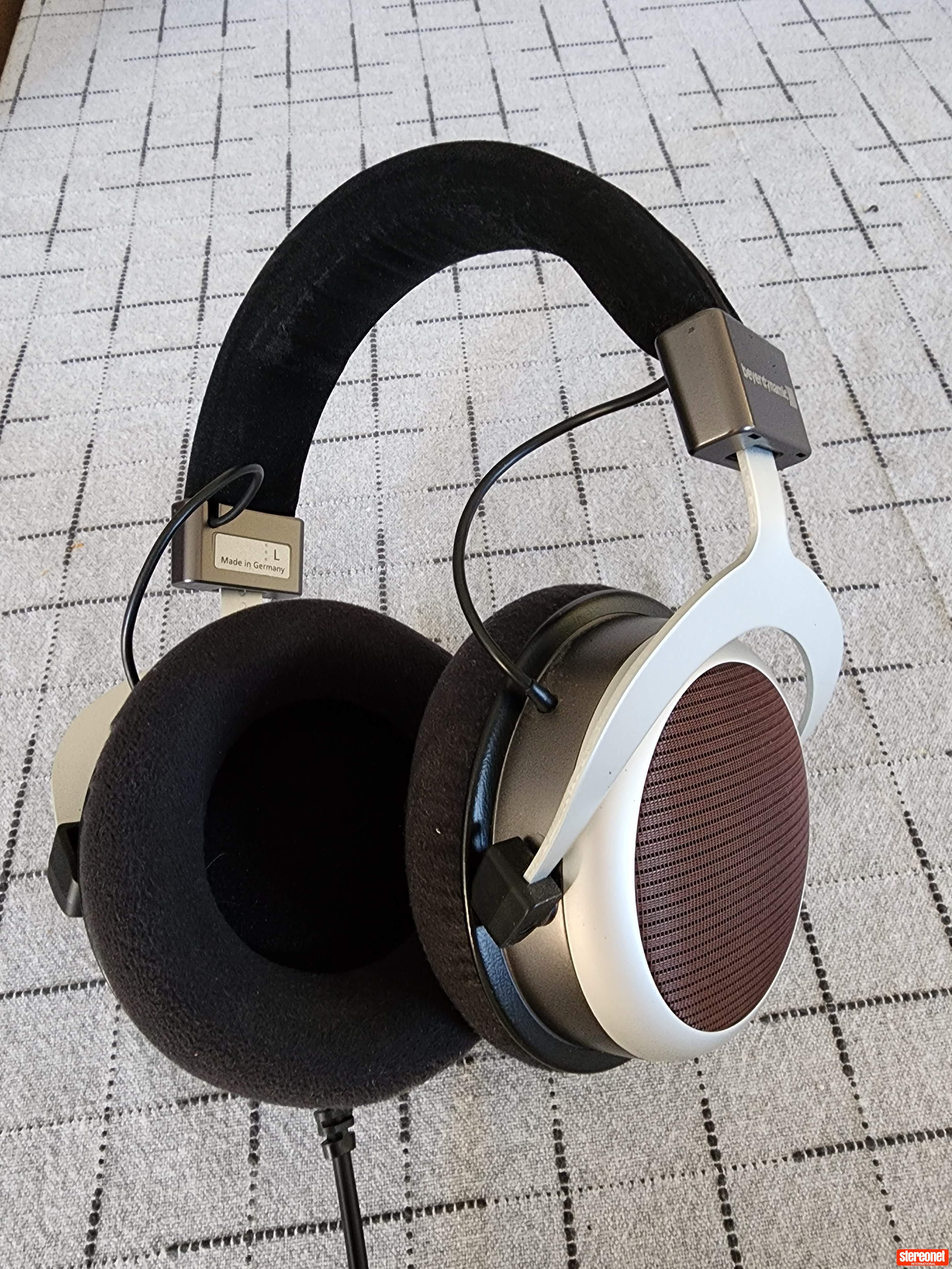 Beyerdynamic T90 Headphones - Over/On Ear |﻿ Headphones (Over/On Ear)