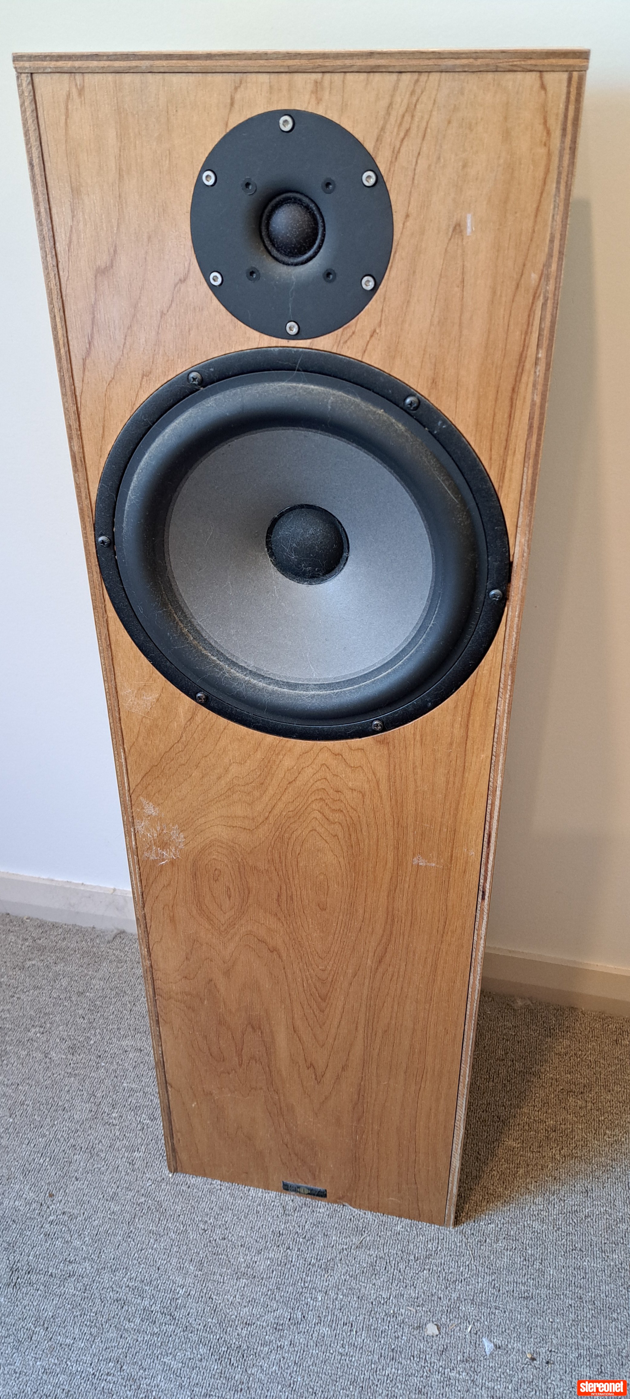 World Audio Design 25T Excel Floorstanding Loudspeakers - Floorstanders ...