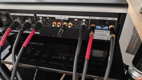 Soulution 520 Pre Amplifier - Pre Amplifiers - StereoNET